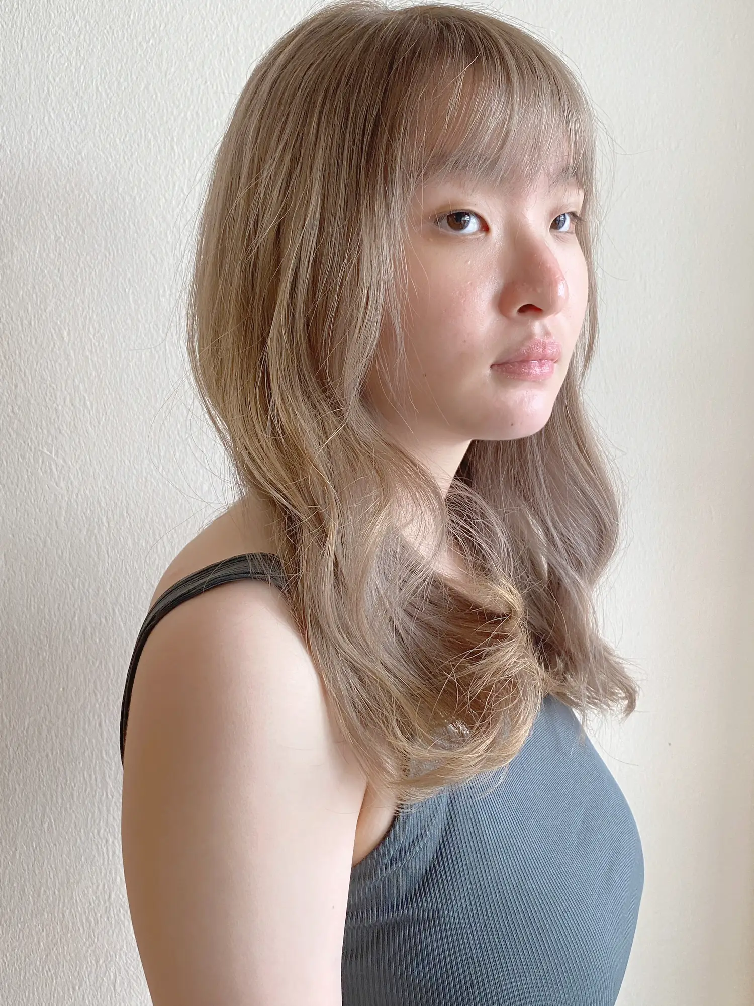 Beige Ash Blonde | แกลเลอรีที่โพสต์โดย Joseph Foo | Lemon8