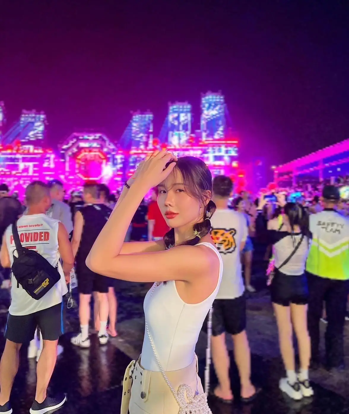 รีวิวงาน S2O Songkran Music Festival 🔫💧 | แกลเลอรีที่โพสต์โดย Fernapas 👑 | Lemon8