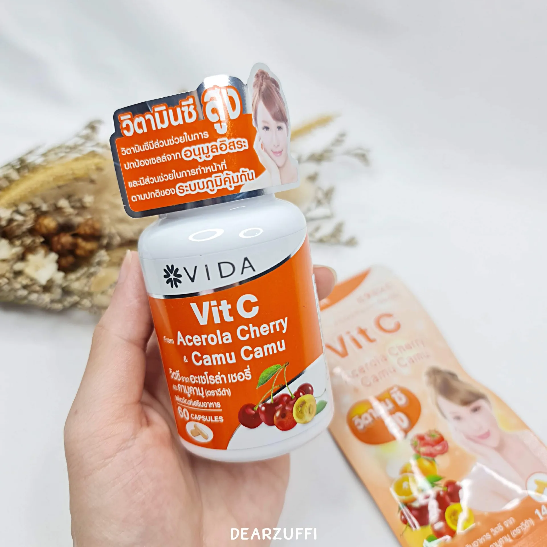 รีวิวVIDA VITC ตัวช่วยผิวสวย พร้อมเสริมภูมิคุ้มกัน | แกลเลอรีที่โพสต์โดย Dearzuffi | Lemon8