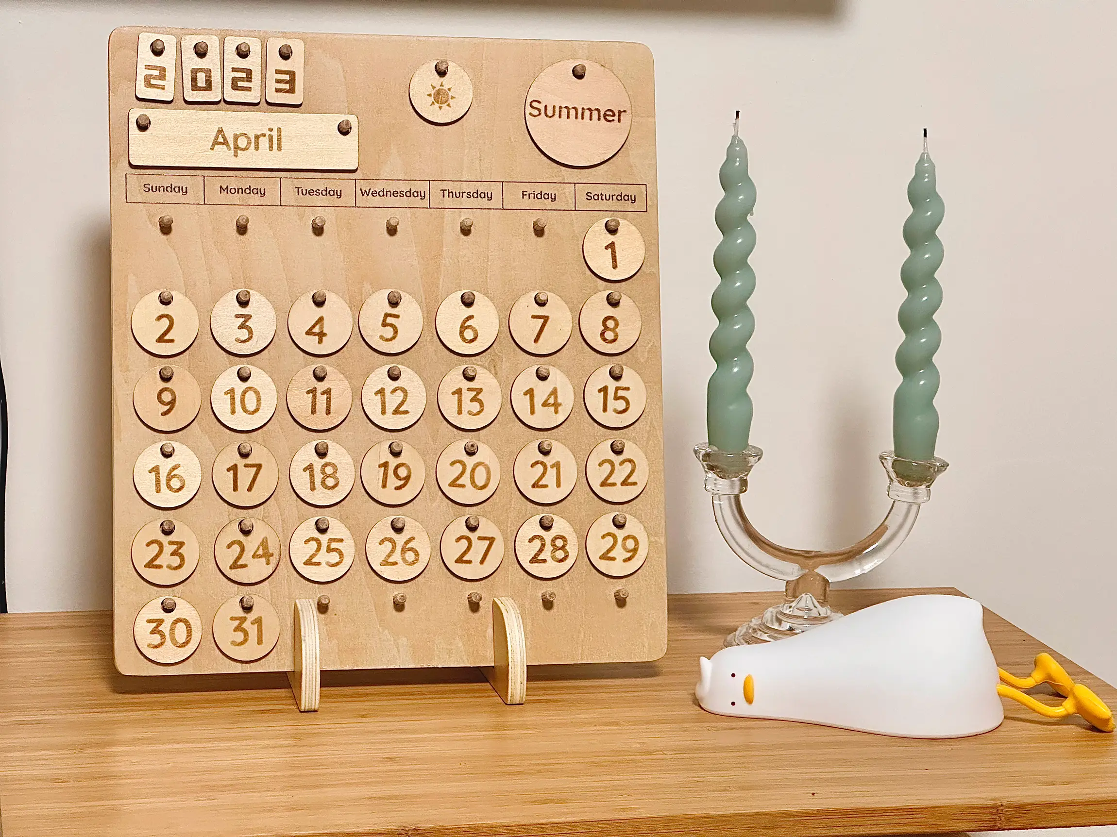 Desk Calendar # Pretty Snapped | Gallery posted by Dizzycat-home | Lemon8