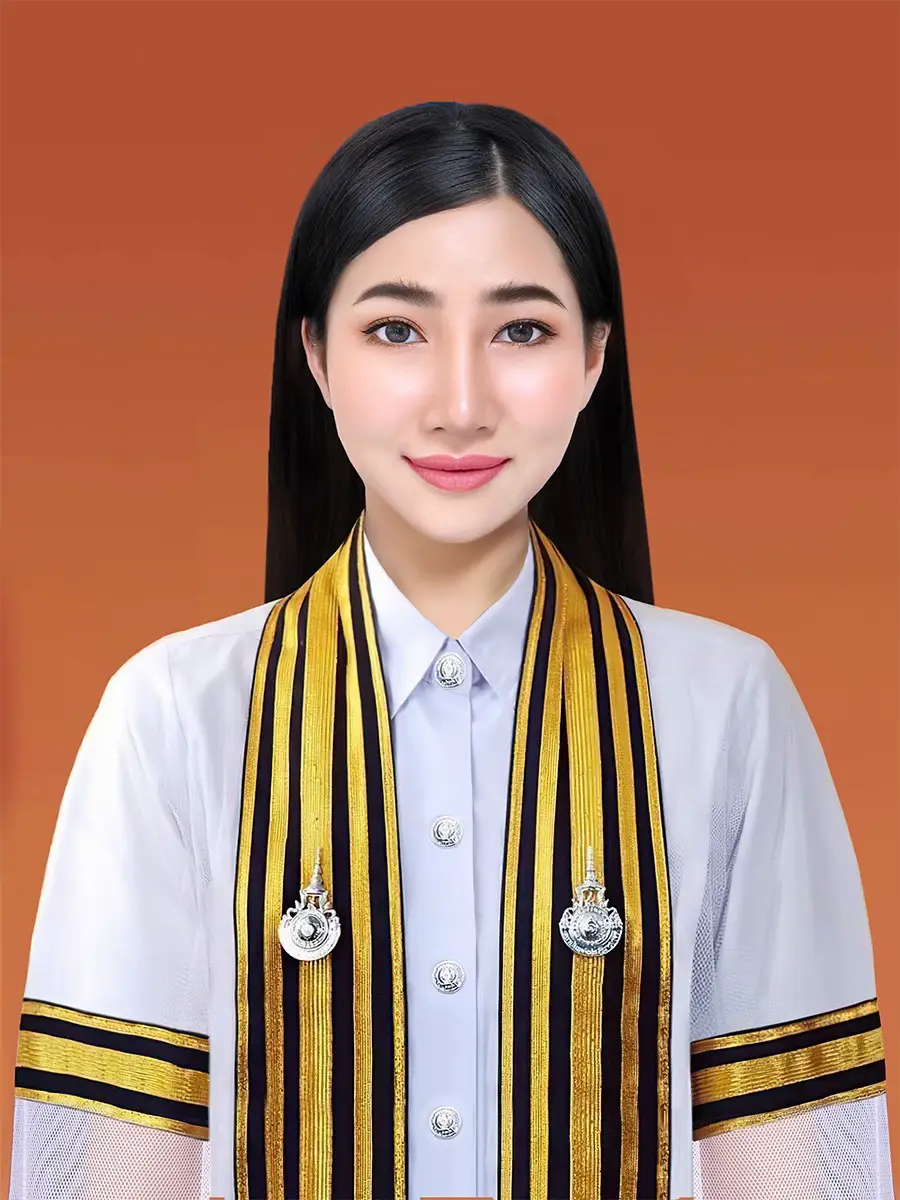 18 ไอเดียยอดนิยมเกี่ยวกับ ถ่ายรูปทะเบียนบัณฑิต ในปี 2024