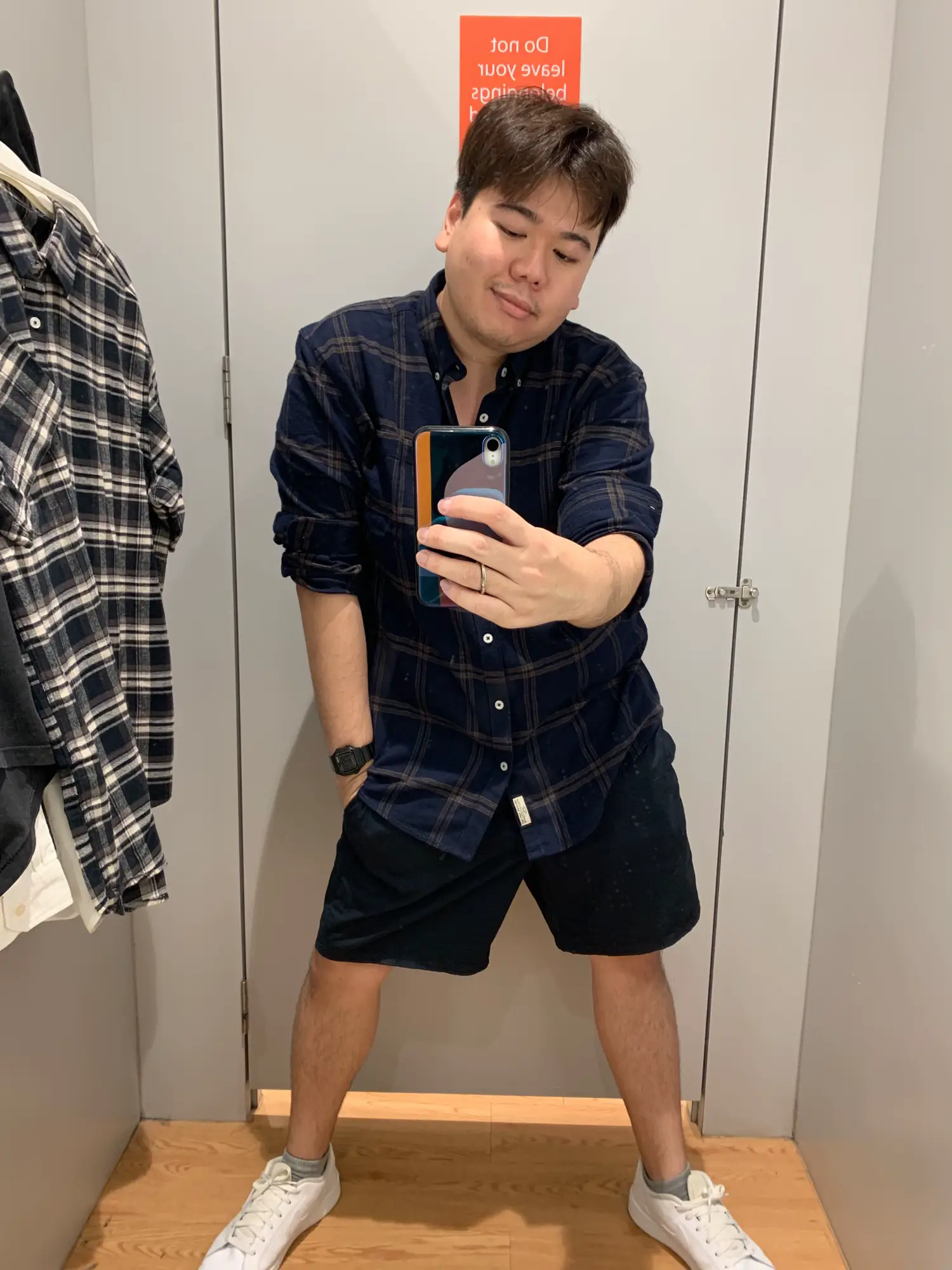 CAN IT FIT? FATTY TRIES BRANDS OUTLET IN MALAYSIA! | แกลเลอรีที่โพสต์โดย Roy Kai | Lemon8