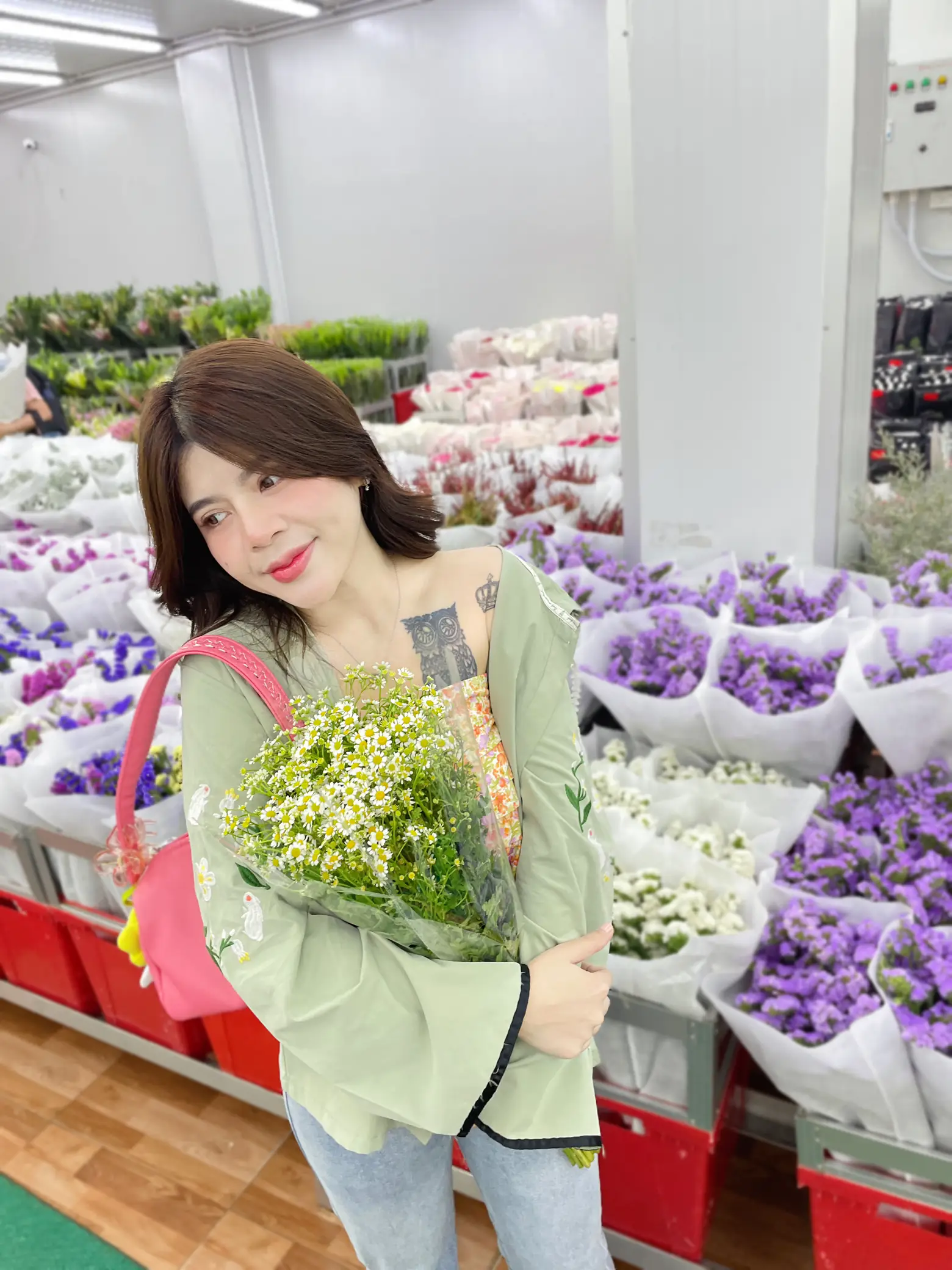 ถ่ายรูปเล่น ปากคลองตลาด 🌷💕 ร้าน นภสร คาเฟ่ 🌸 | แกลเลอรีที่โพสต์โดย PinkPink | Lemon8