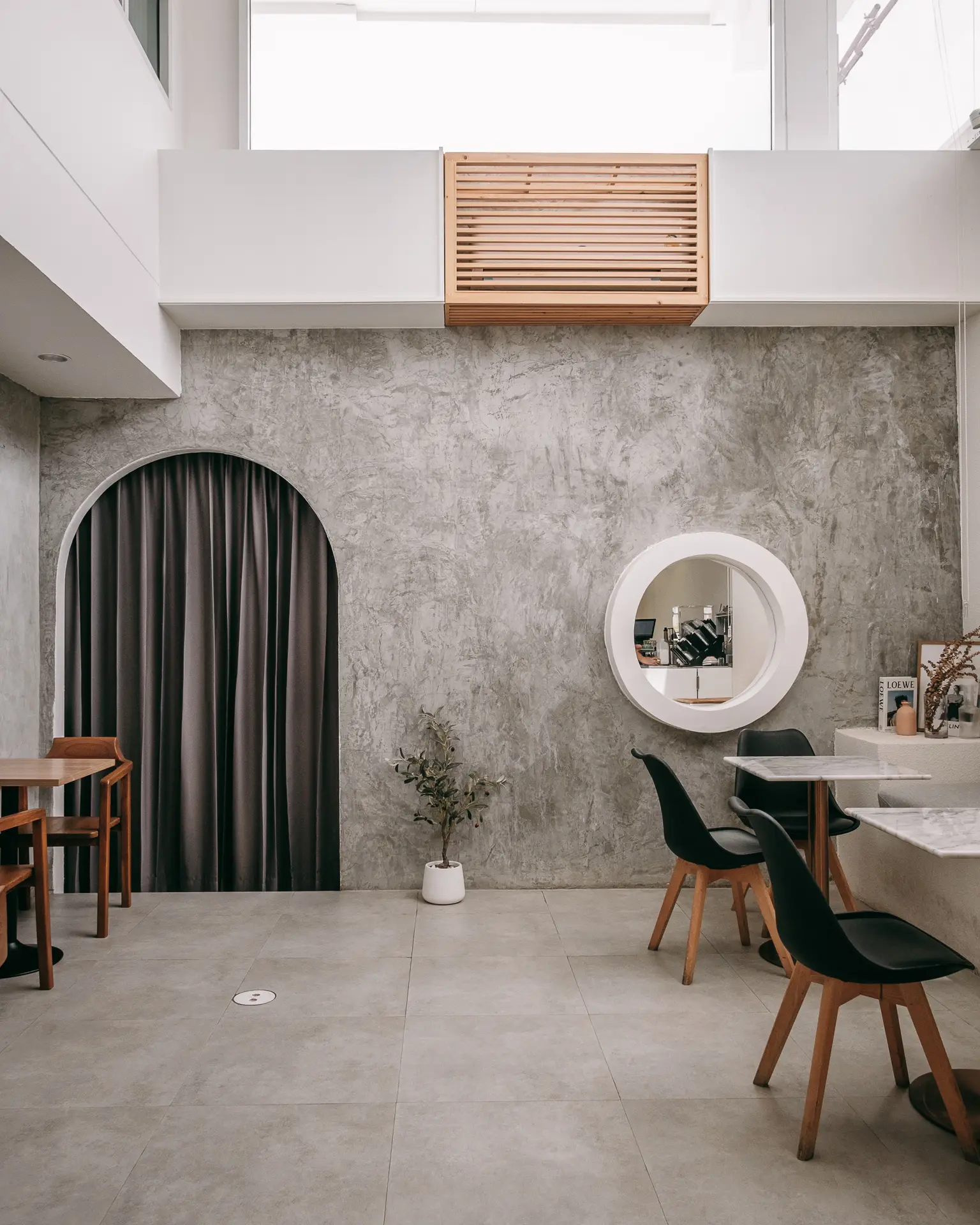 Lay and Lu คาเฟ่สีขาวบรรยากาศโฮมมี่ๆ สุขุมวิท 64 | แกลเลอรีที่โพสต์โดย ...