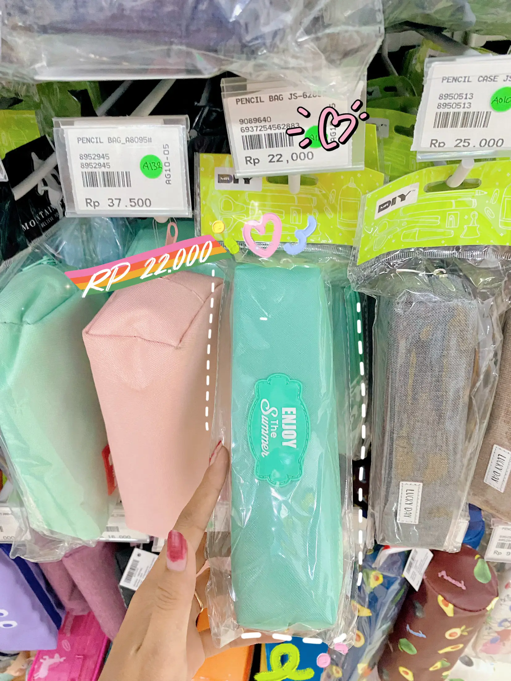 Rekomendasi tempat pensil lucu jihh😭🫶😍 | Galeri diposting oleh Riris ...