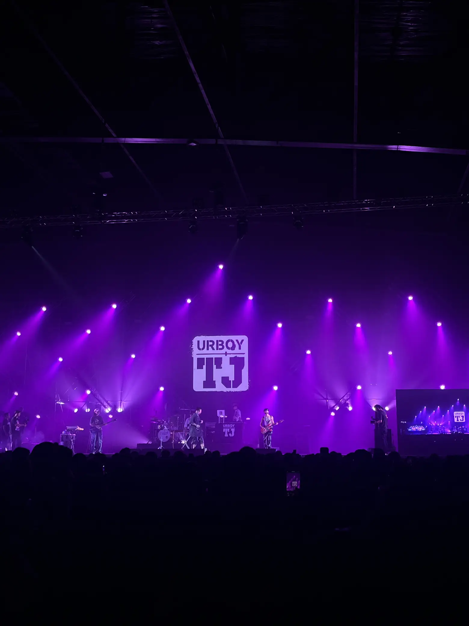 รีวิวโซนคอนเสิร์ต Union Hall - การค้นหาใน Lemon8