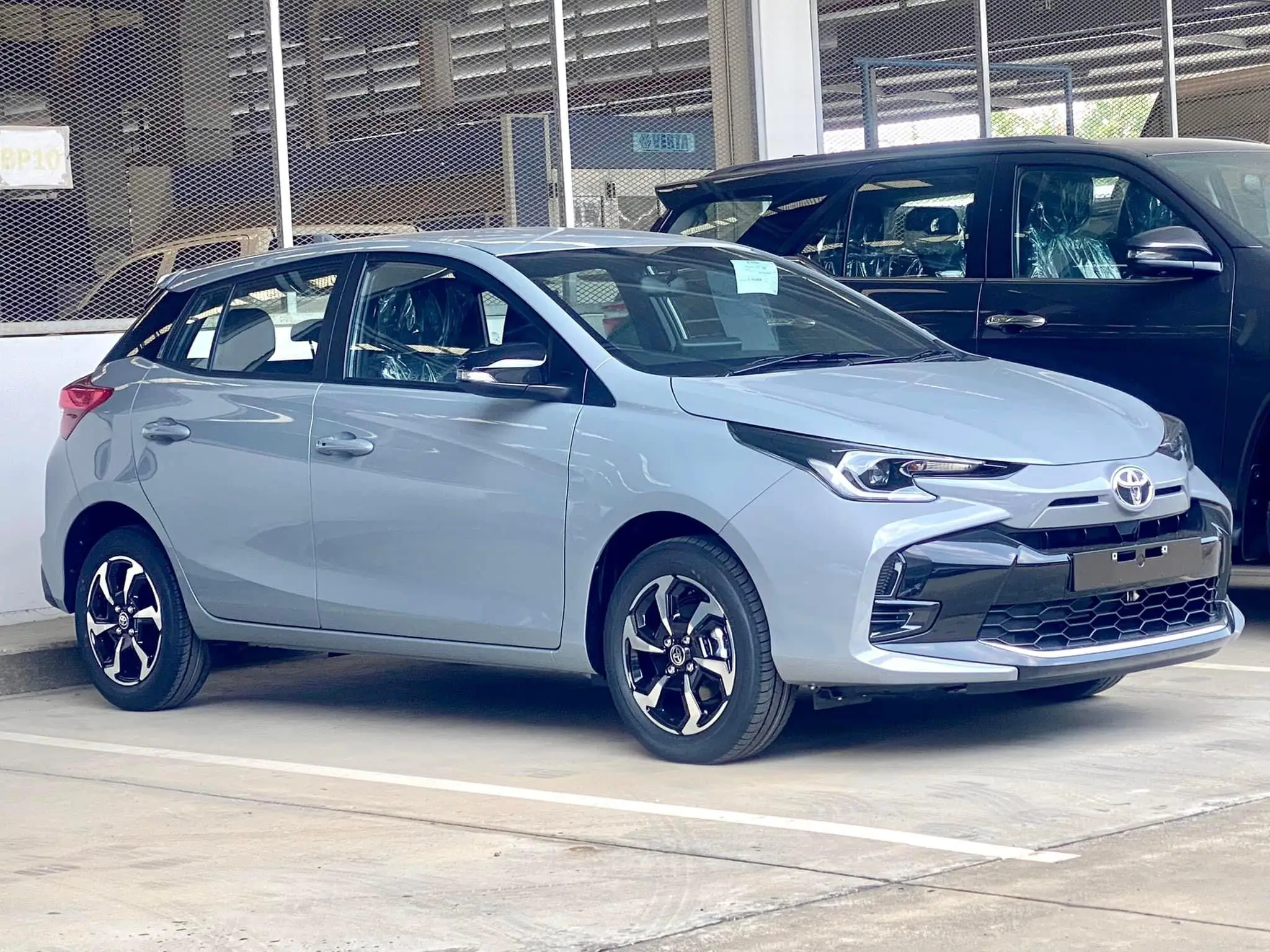 “NEW YARIS 1.2 รุ่น SMART 2023” สีเมทัลลิคราคา 619,000 | แกลเลอรีที่ ...