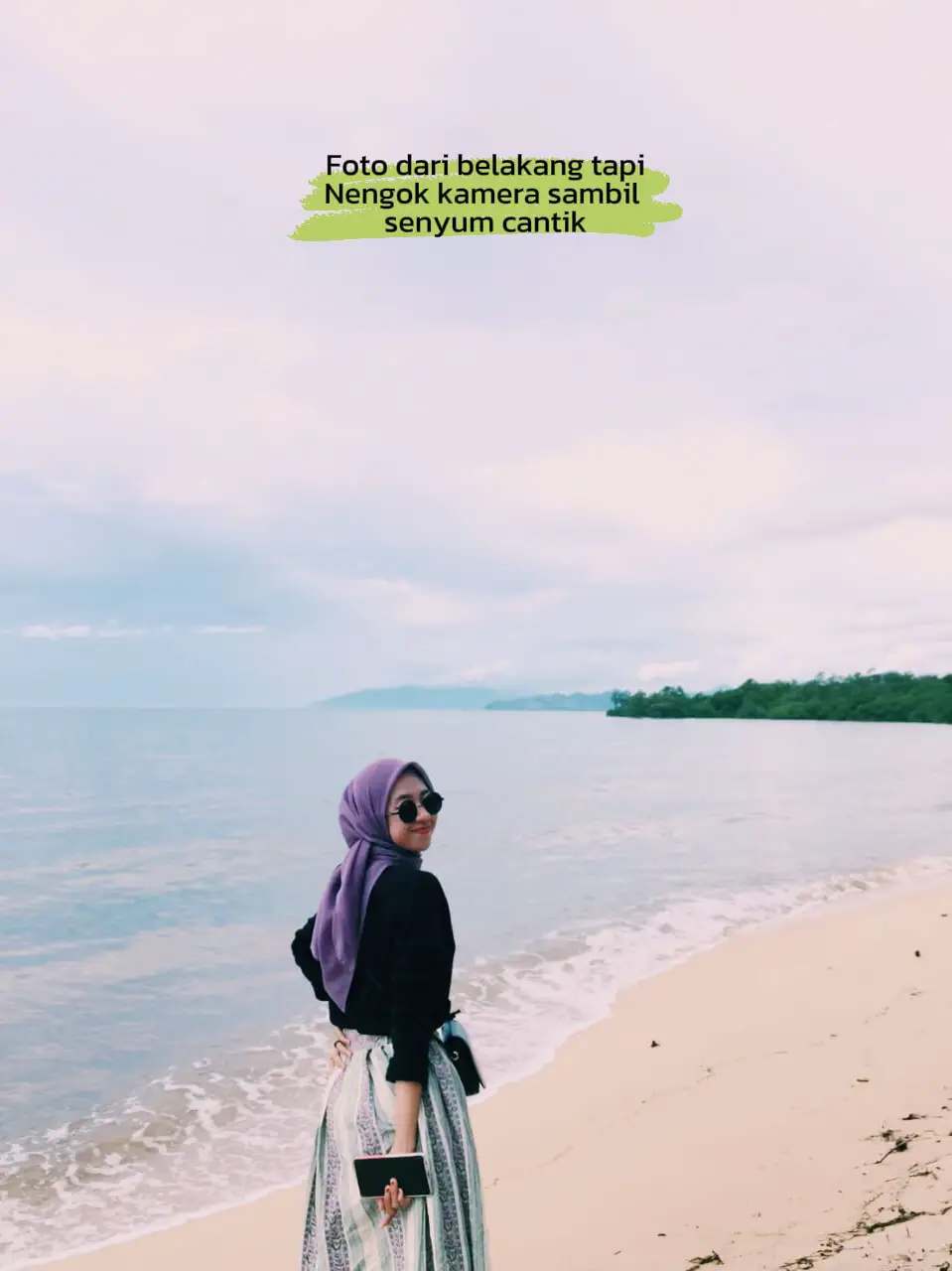 Ide pose foto dipantai 🏝️ | Galeri diposting oleh Riskioktafiani | Lemon8