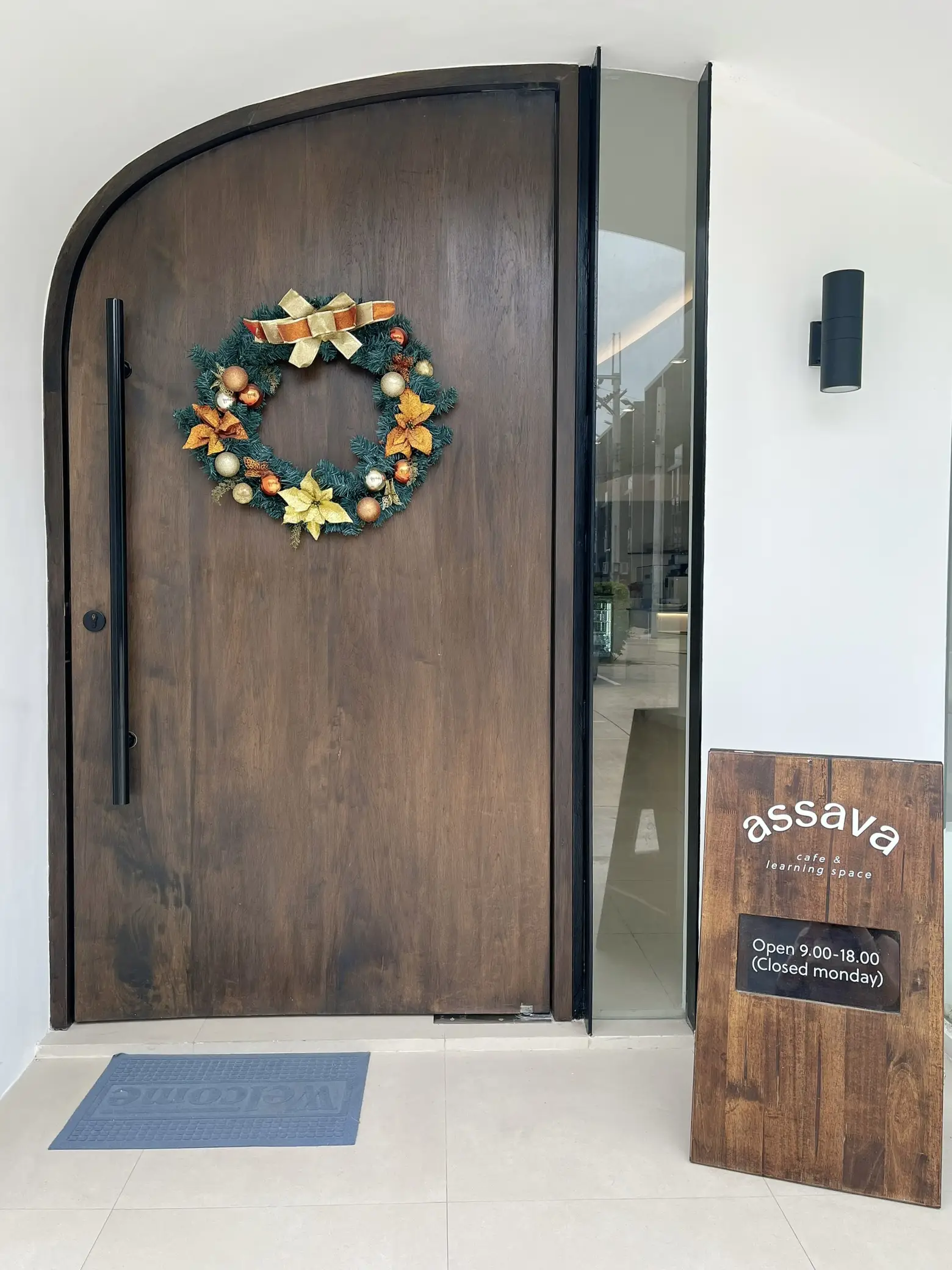 Assava.cafe&learning space💜คาเฟ่ติด MRT สายสีม่วง 🚆 | แกลเลอรีที่โพสต์ ...