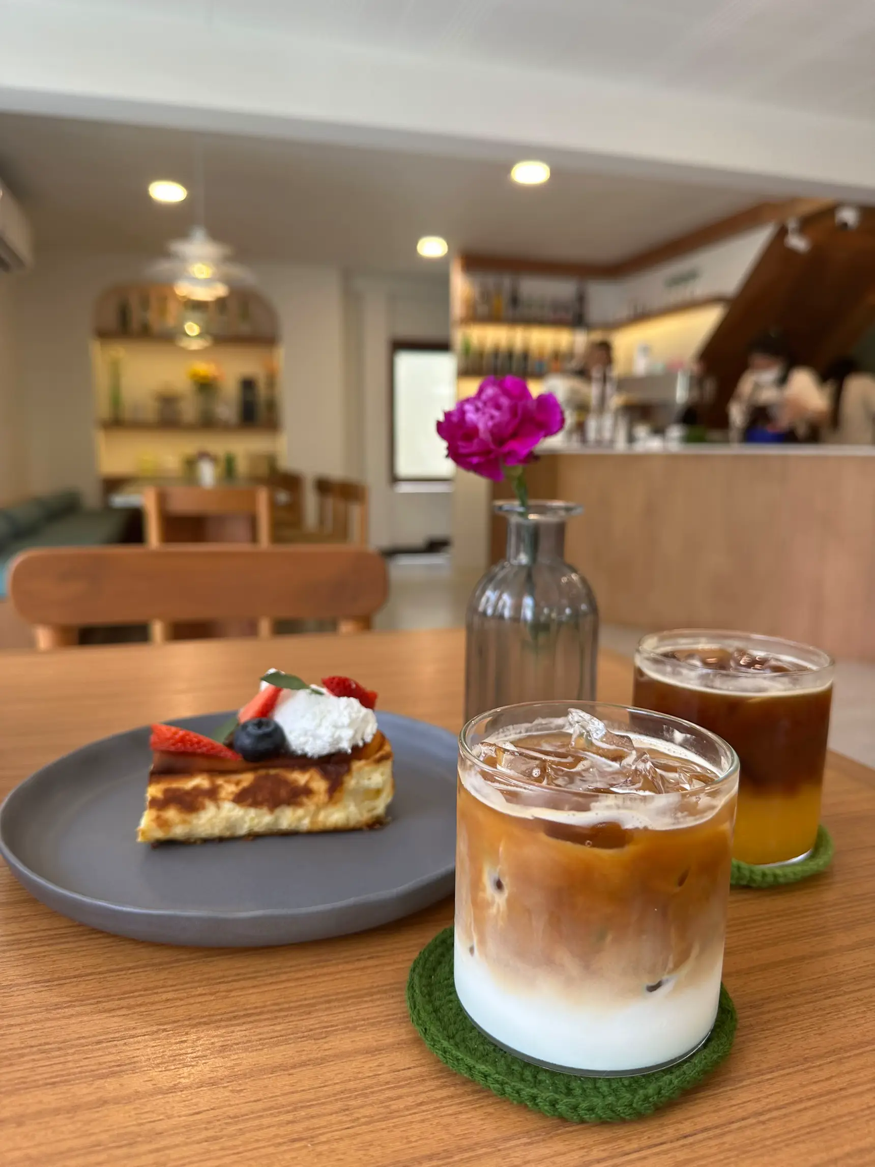 AMI BRUNCH & BUBBLES คาเฟ่เปิดใหม่ย่านอารีย์🌼 | แกลเลอรีที่โพสต์โดย ...