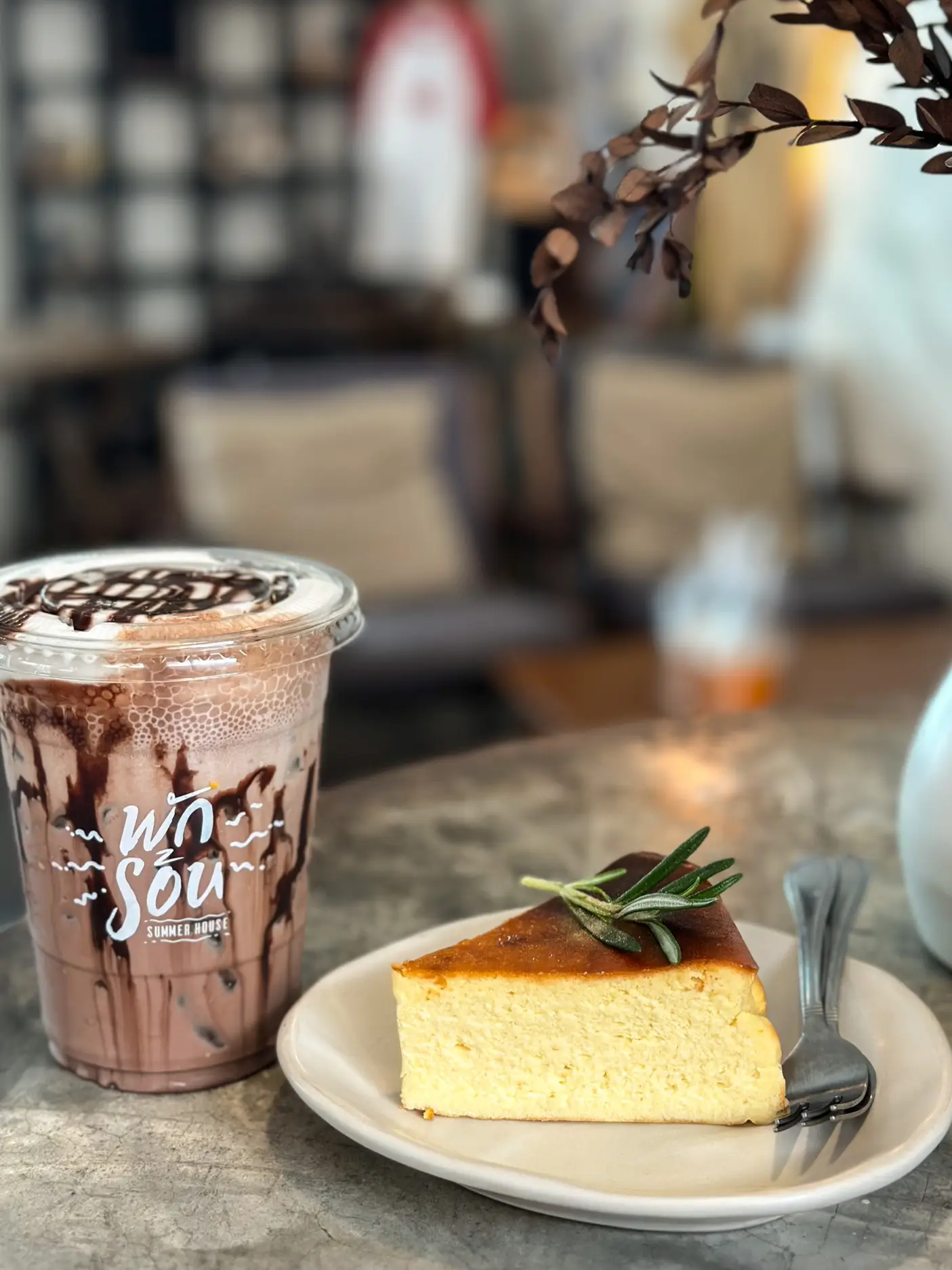 𝗣𝗮𝗸𝗿𝗼𝗻 พักร้อน คาเฟ่ยอดฮิตบนเกาะล้าน🏝️☕️ | แกลเลอรีที่โพสต์โดย Kiingzaz ...