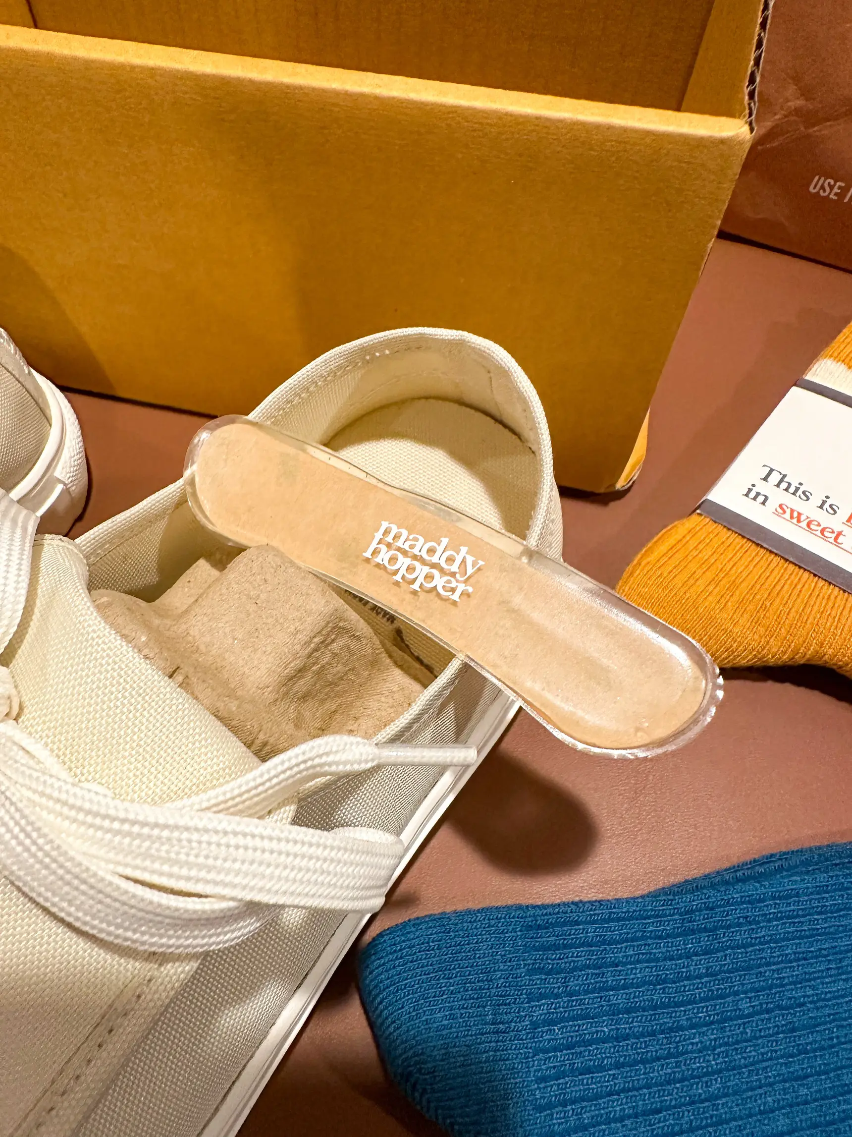 Maddy Hopper Sneaker ทำไมถึงเป็นแบรนด์รักโลก มาดูกัน!! | แกลเลอรีที่ ...