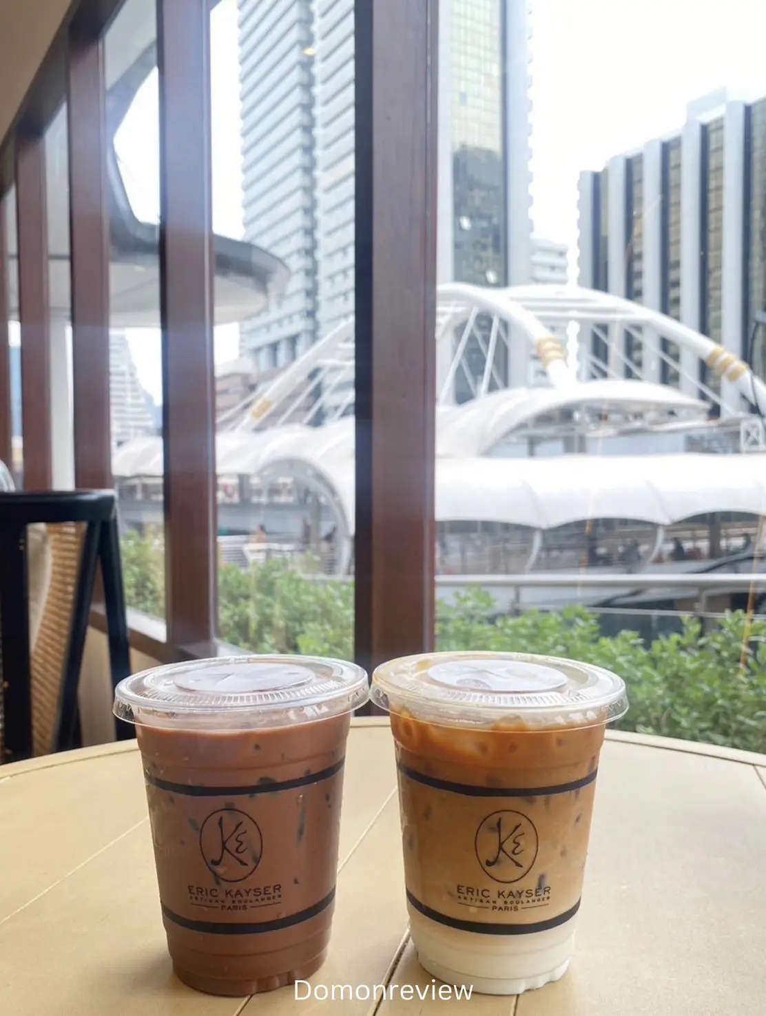 คาเฟ่ช่องนนทรีสุดชิค วิวดีมากกก! 🫶🏻💖 | แกลเลอรีที่โพสต์โดย Domon.cts | Lemon8