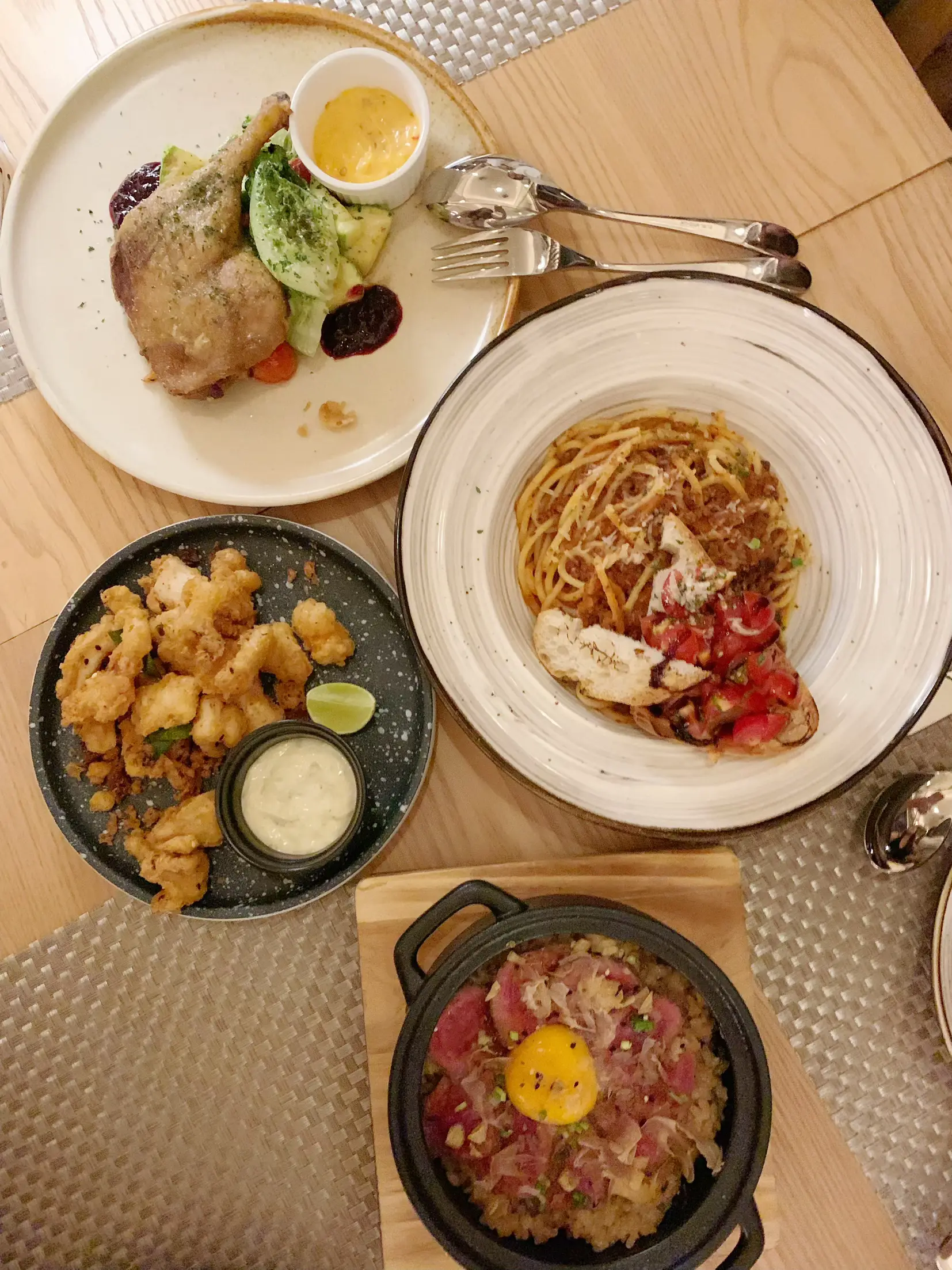 SOL & LUNA BKK Romantic Atmosphere Rooftop Restaurant | Gallery posted ...