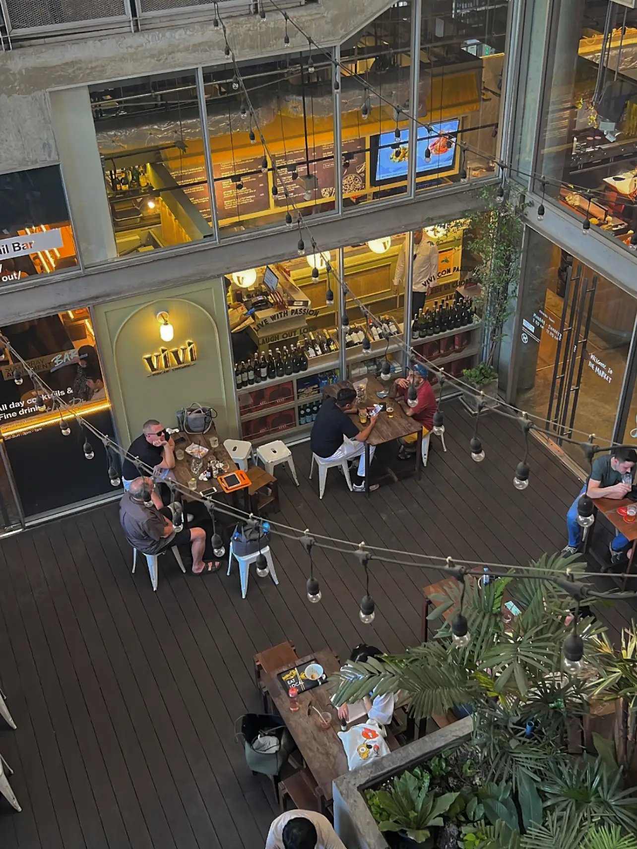 The Common Thonglor คอมมูแบบใหม่แบบสับใจกลางทองหล่อ🥂💸👀 | แกลเลอรีที่ ...