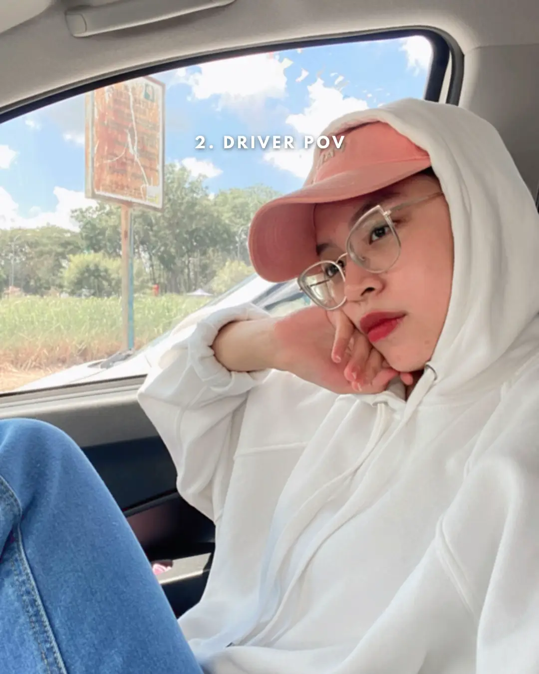 Selfie Poses in Car Ideas 📸 | แกลเลอรีที่โพสต์โดย sha aziz | Lemon8