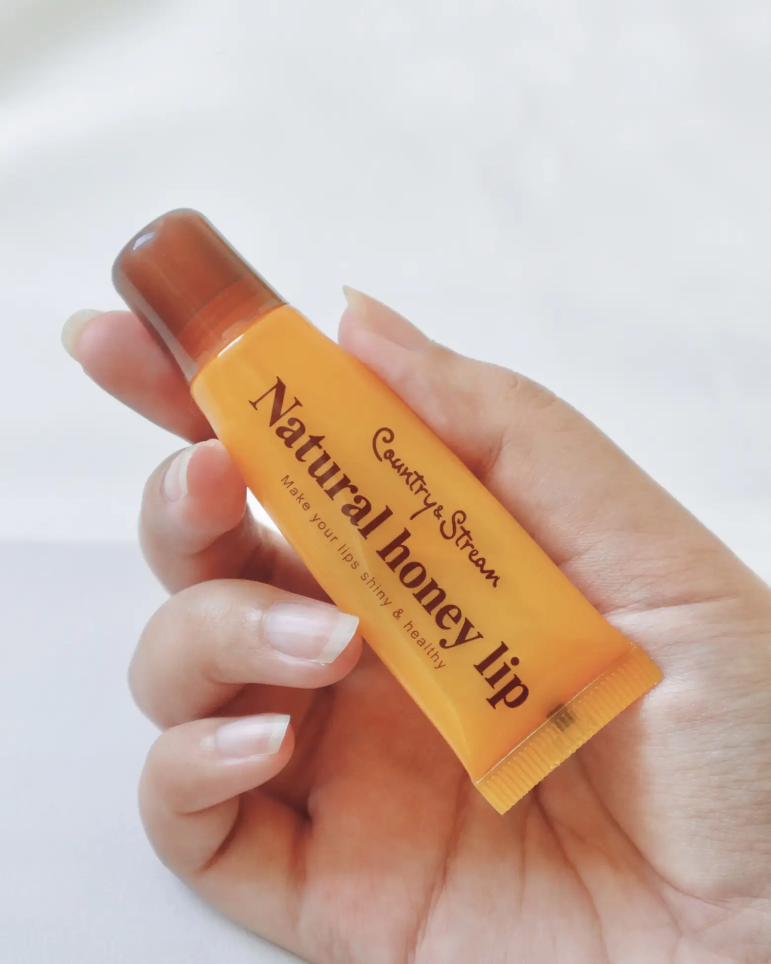 รีวิวรวบตึงลิปบำรุงปาก จากใจสาวปากแห้ง🫦 มีตัวไหนเข้าวินบ้าง? | แกลเลอรี ...