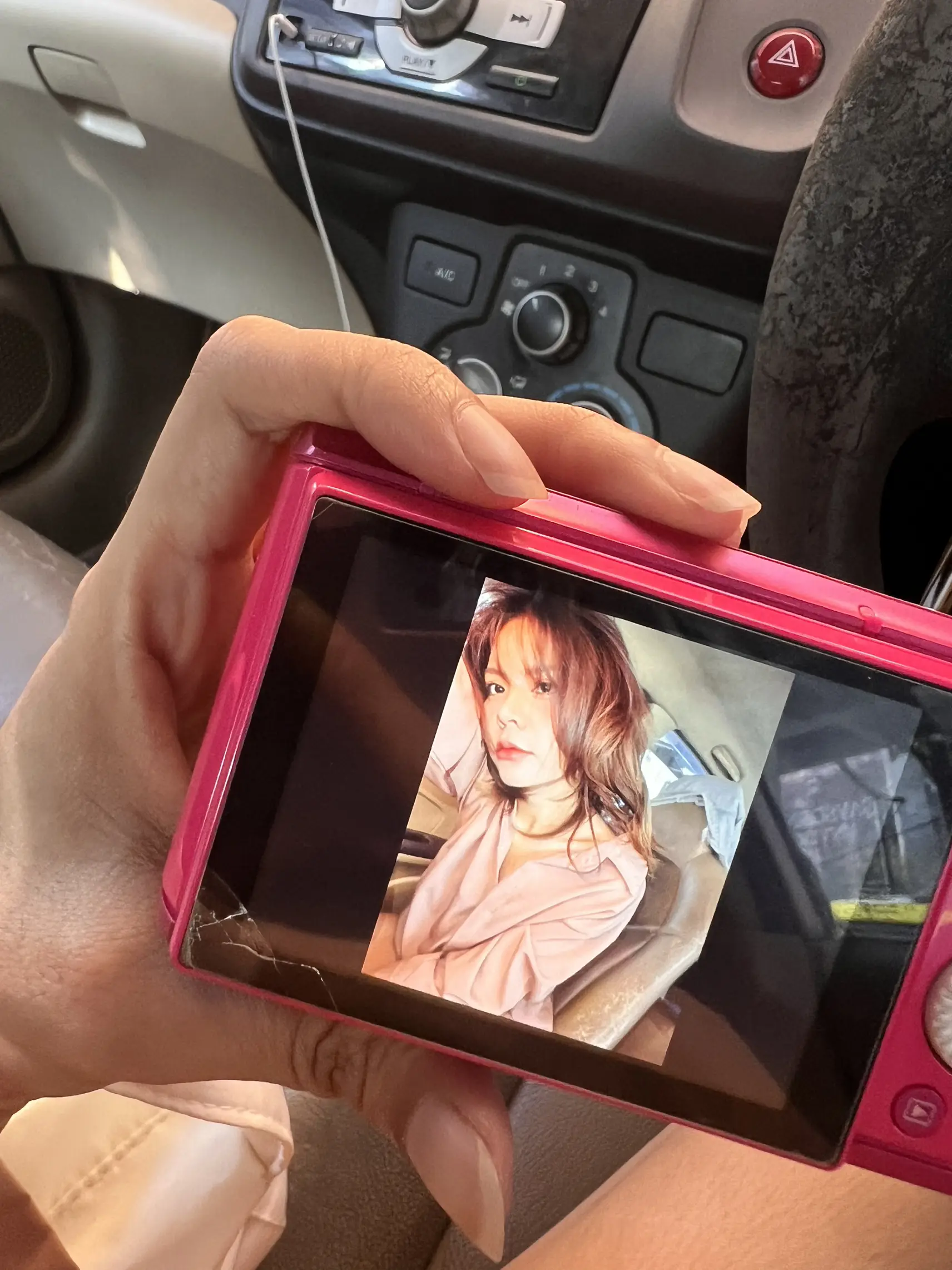 กล้องฟรุ้งฟริ้ง เมื่อ8ปีที่แล้ว | แกลเลอรีที่โพสต์โดย Jump_ka | Lemon8