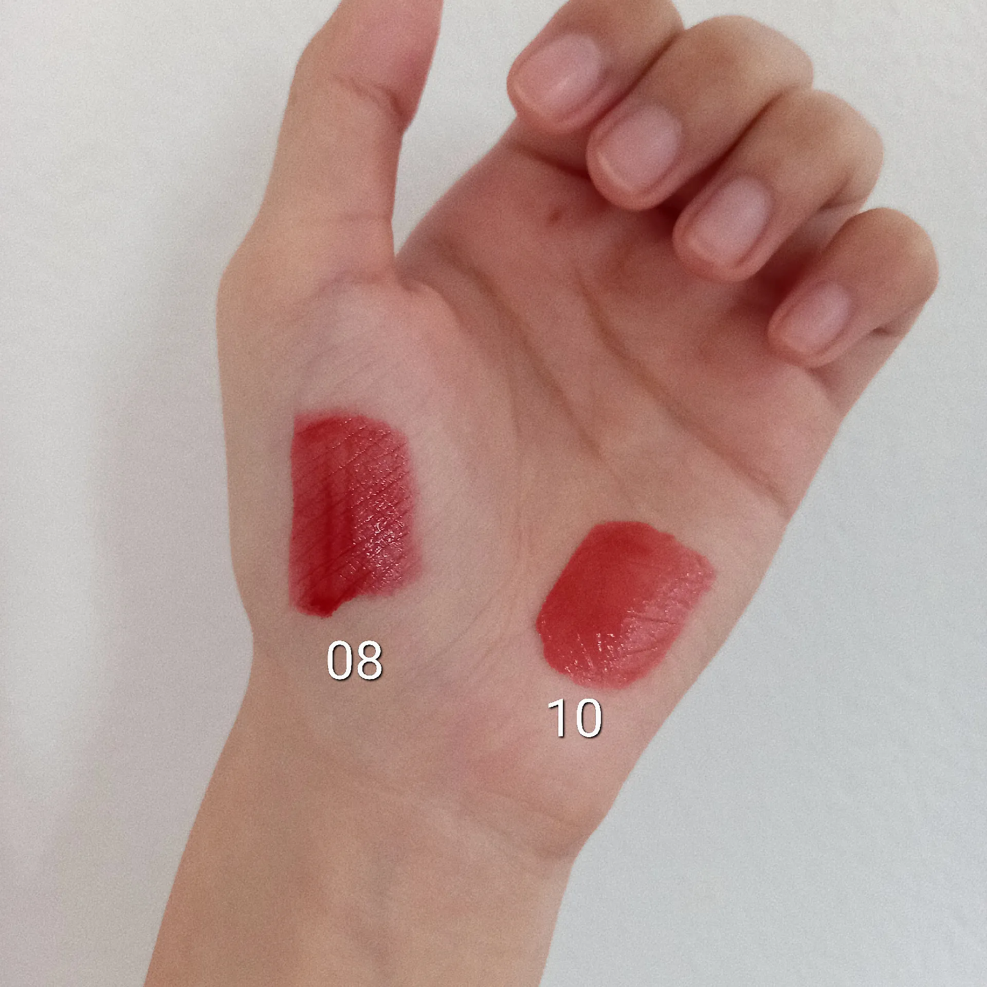 ลิปสติก 4U2 WATER LIP STAIN ทินท์เนื้อน้ำ ติดทน ️ | แกลเลอรีที่โพสต์โดย 플러이 | Lemon8