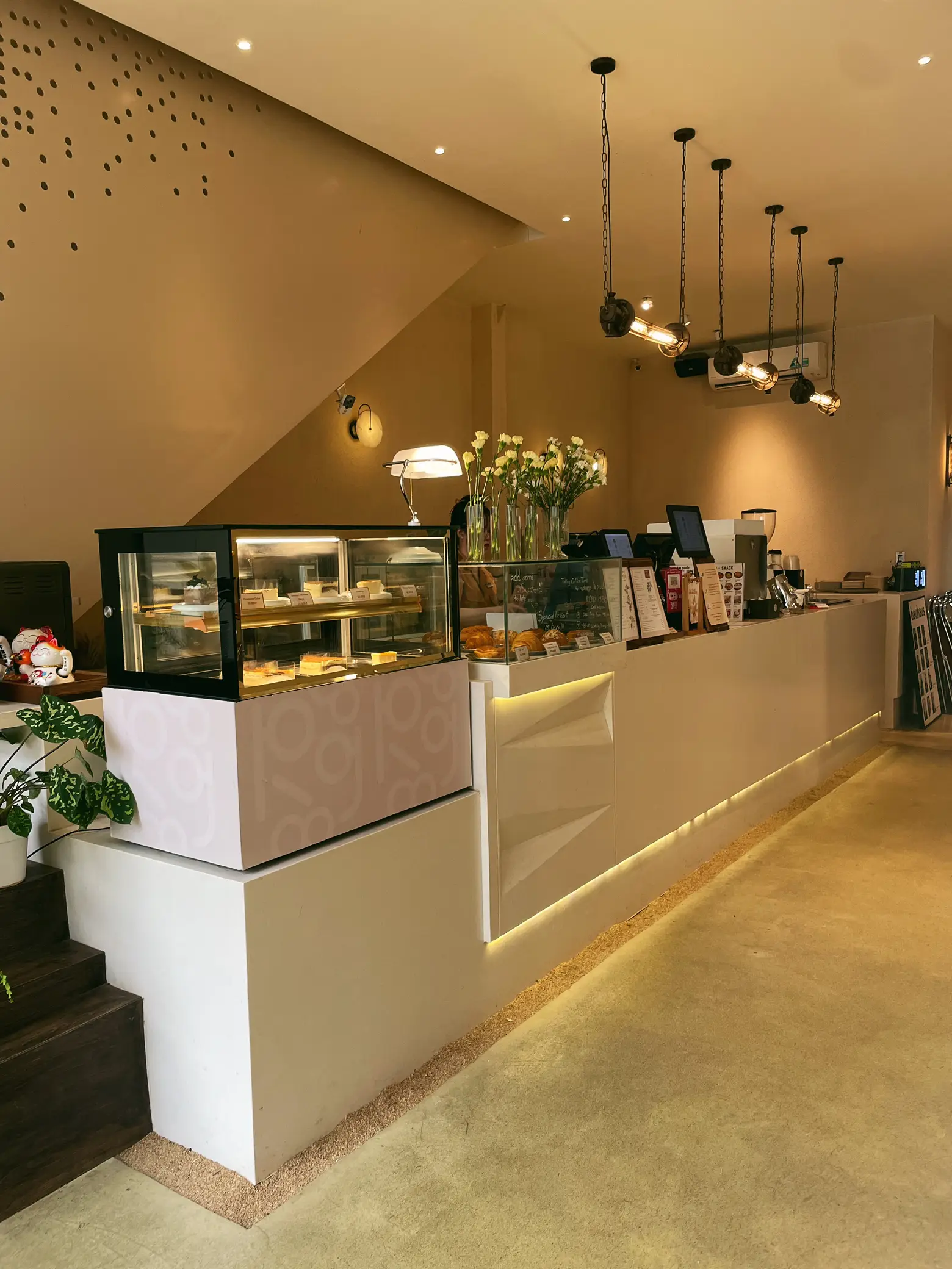 ไปเที่ยวกันน REPLY 1988 cafe | คาเฟ่เวียดนาม | แกลเลอรีที่โพสต์โดย ...