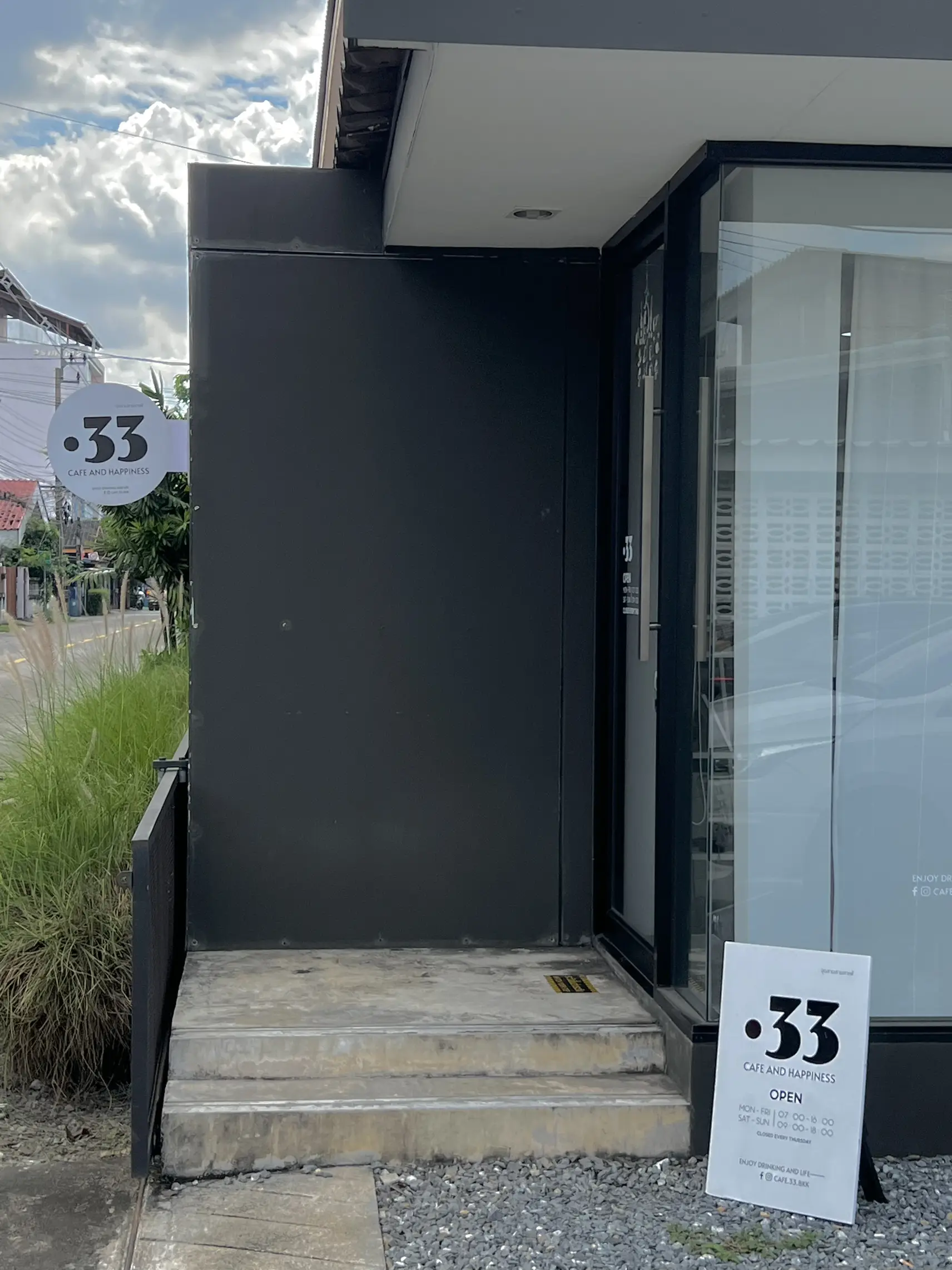 CAFE HOPPING I คาเฟ่เกาหลีเกาใจ ย่านลาดพร้าว-นาคนิวาส🤍🇰🇷 | แกลเลอรีที่โพสต์โดย cherngam | Lemon8