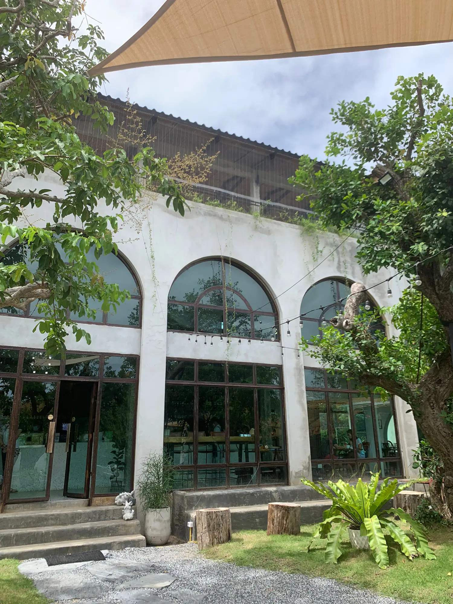 The Rabbit’s Grove คาเฟ่น่านั่งย่านกรุงเทพกรีฑา | แกลเลอรีที่โพสต์โดย ...