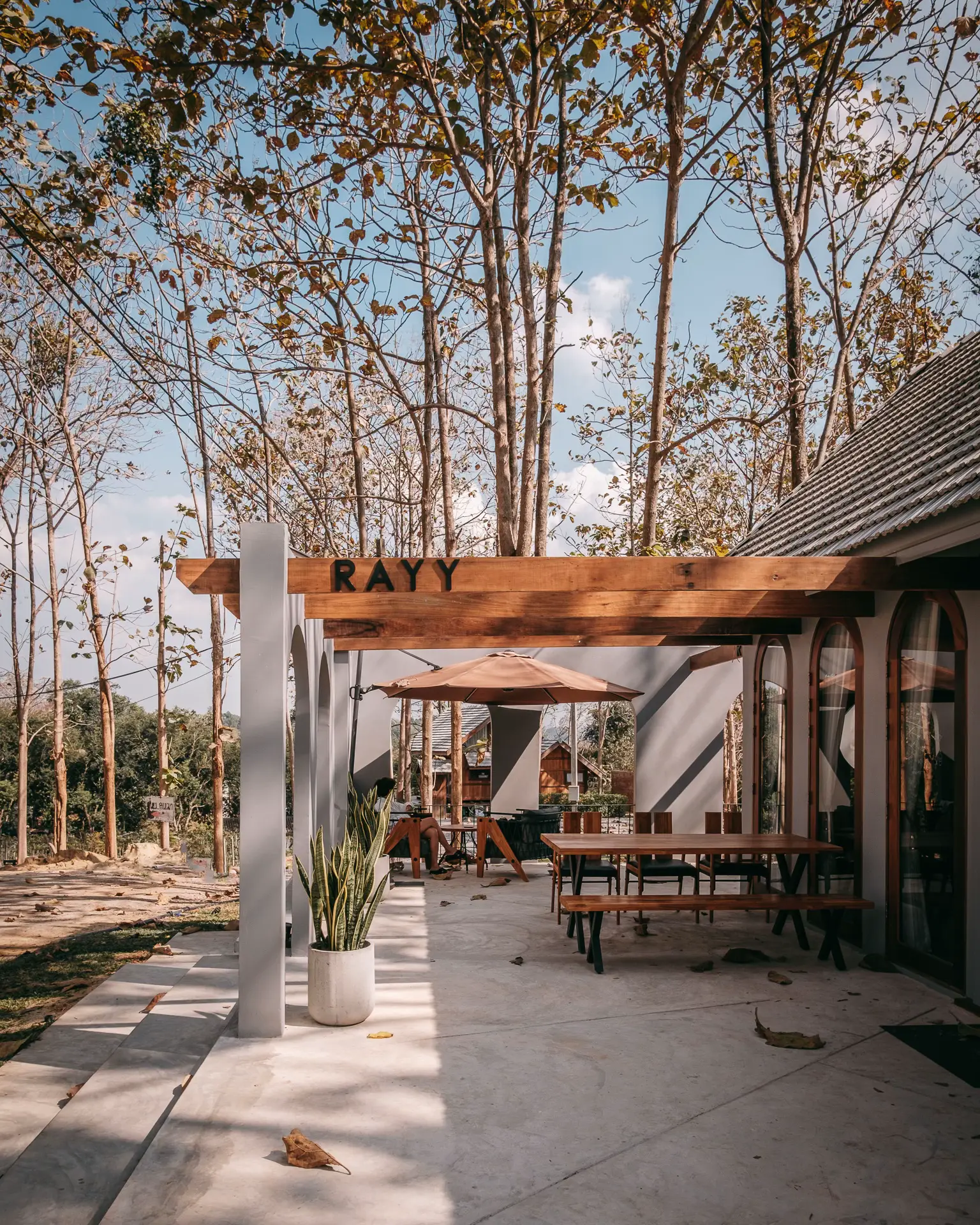 RAYY คาเฟ่สวยในไร่องุ่น Vin de ray เปิดใหม่มวกเหล็ก สระบุรี | แกลเลอรีที่โพสต์โดย Rattomarty ...