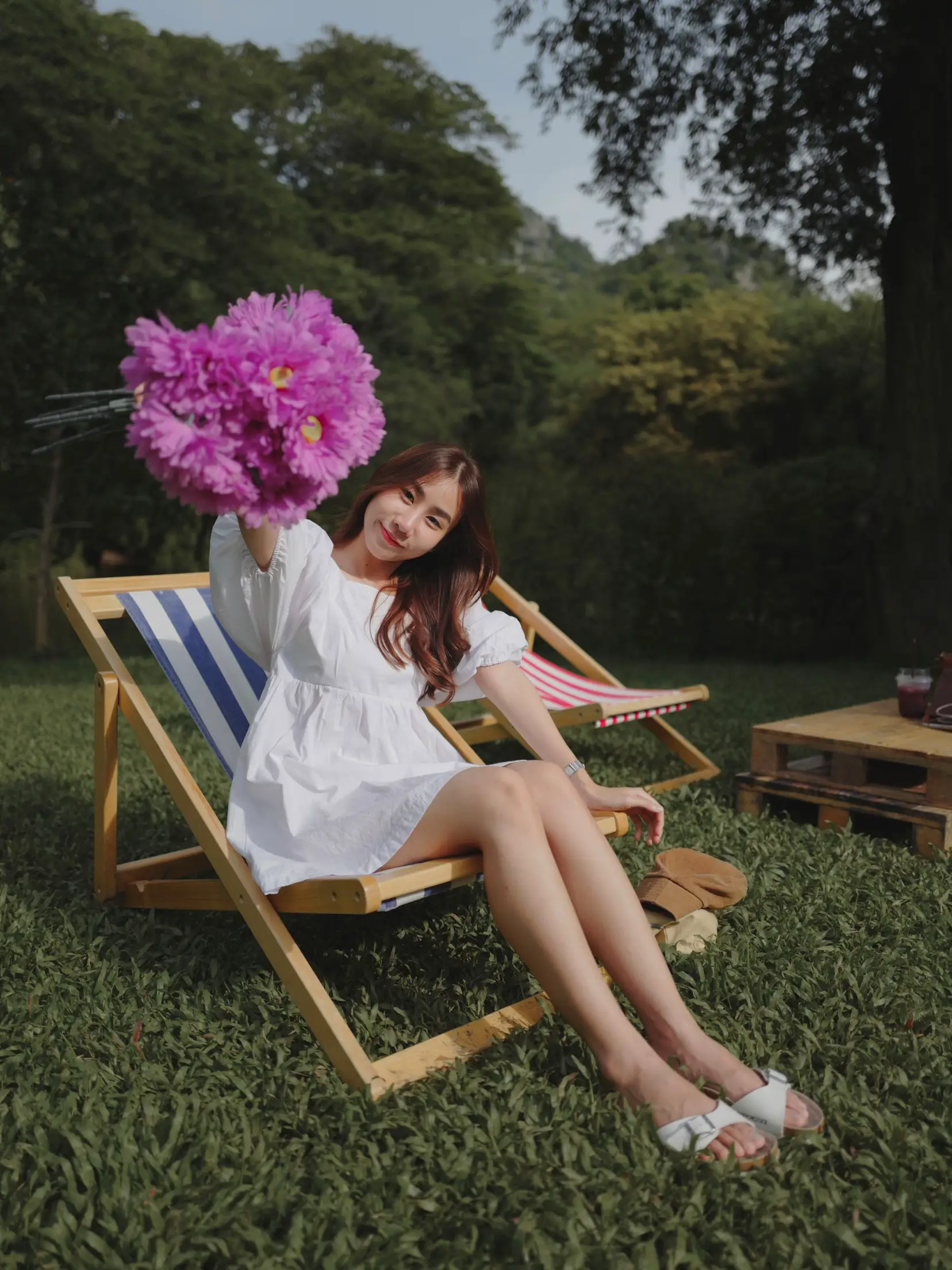 4 ลุคเที่ยวคาเฟ่ กาญนะจ๊ะบุรี😍 | แกลเลอรีที่โพสต์โดย Pooklook | Lemon8