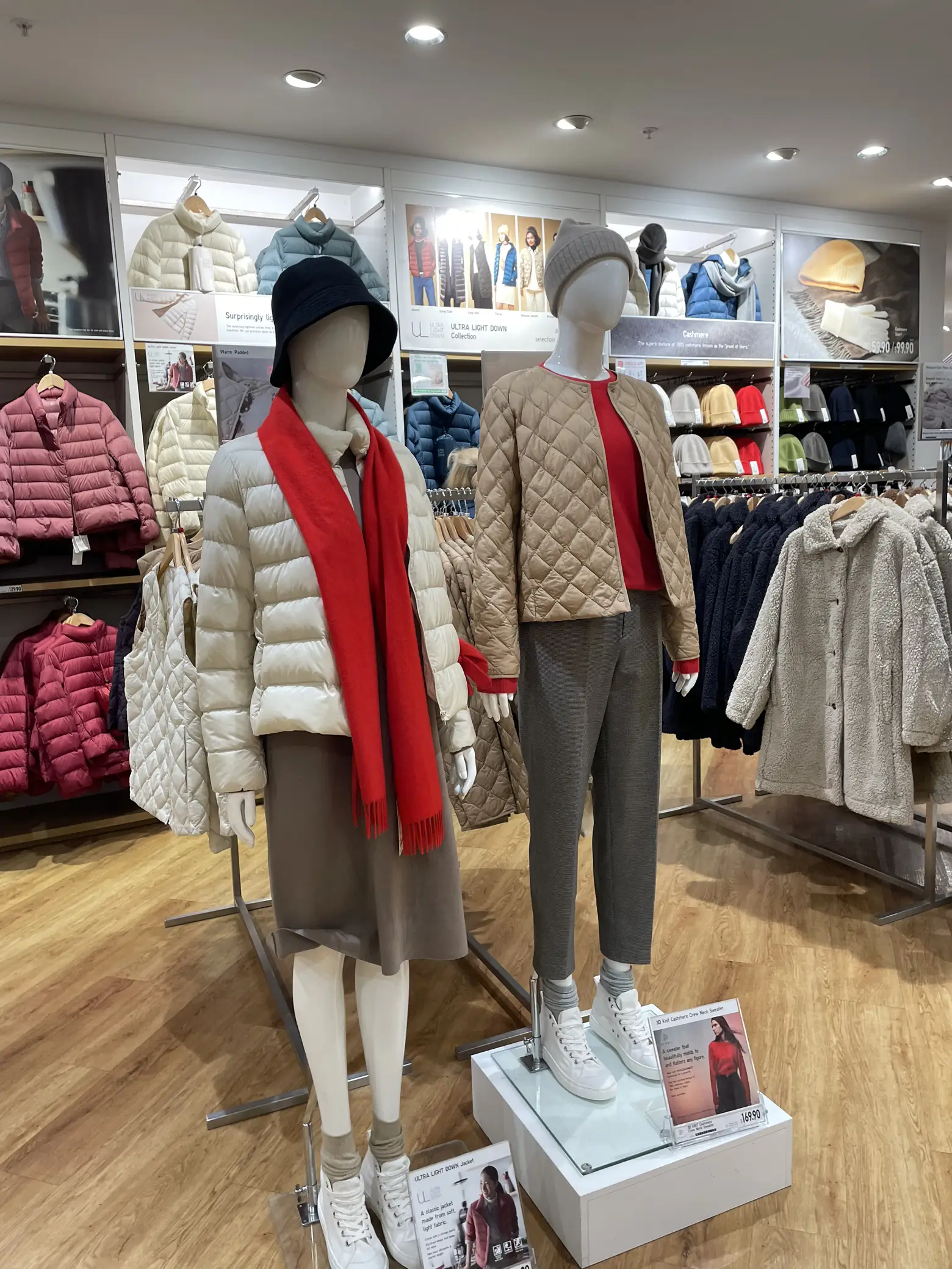 Uniqlo winter fashion shining in Sydney ️🇦🇺🧣 | Gallery posted by ...