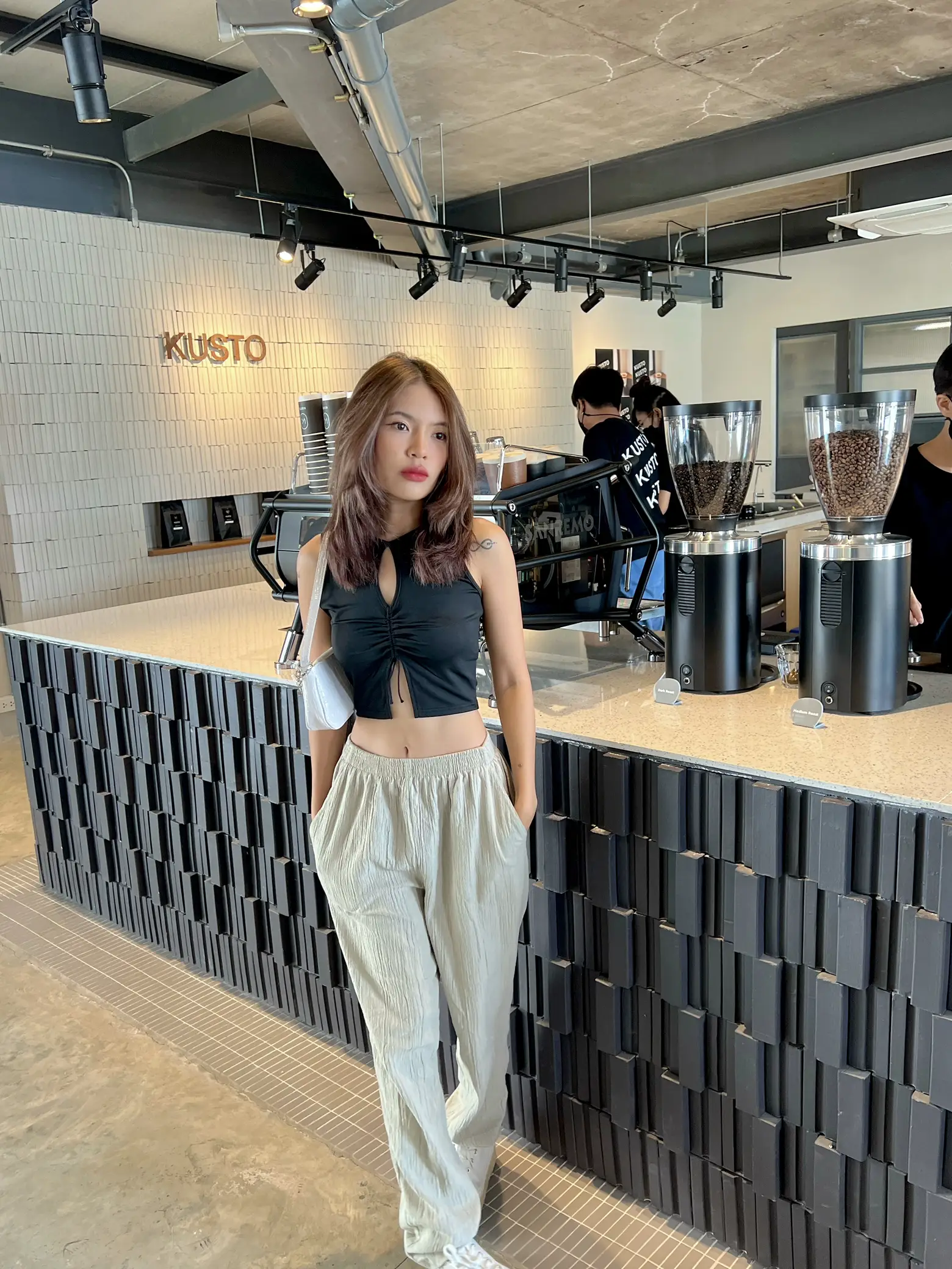 แต่งตัวง่ายๆ ในวันชิวๆ กับเสื้อผ้าหลักร้อยย | แกลเลอรีที่โพสต์โดย Yammuch | Lemon8