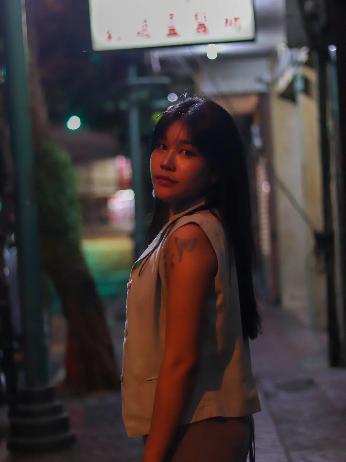 ถ่ายรูปฟีล Wong Kar Wai ที่เยาวราช😎 | แกลเลอรีที่โพสต์โดย RUBIERüNN🌺 | Lemon8