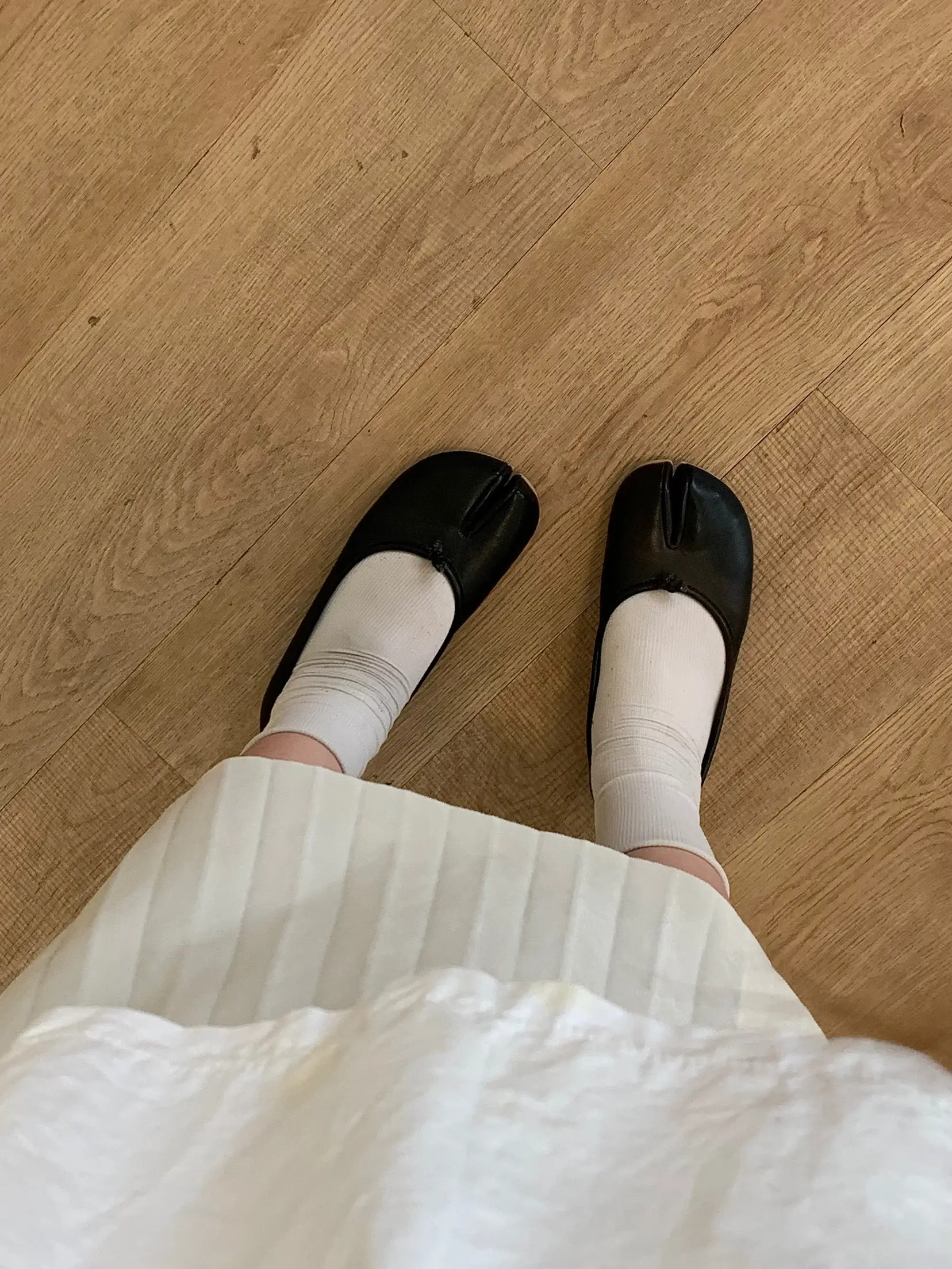 Here for sth | แกลเลอรีที่โพสต์โดย bambi | Lemon8