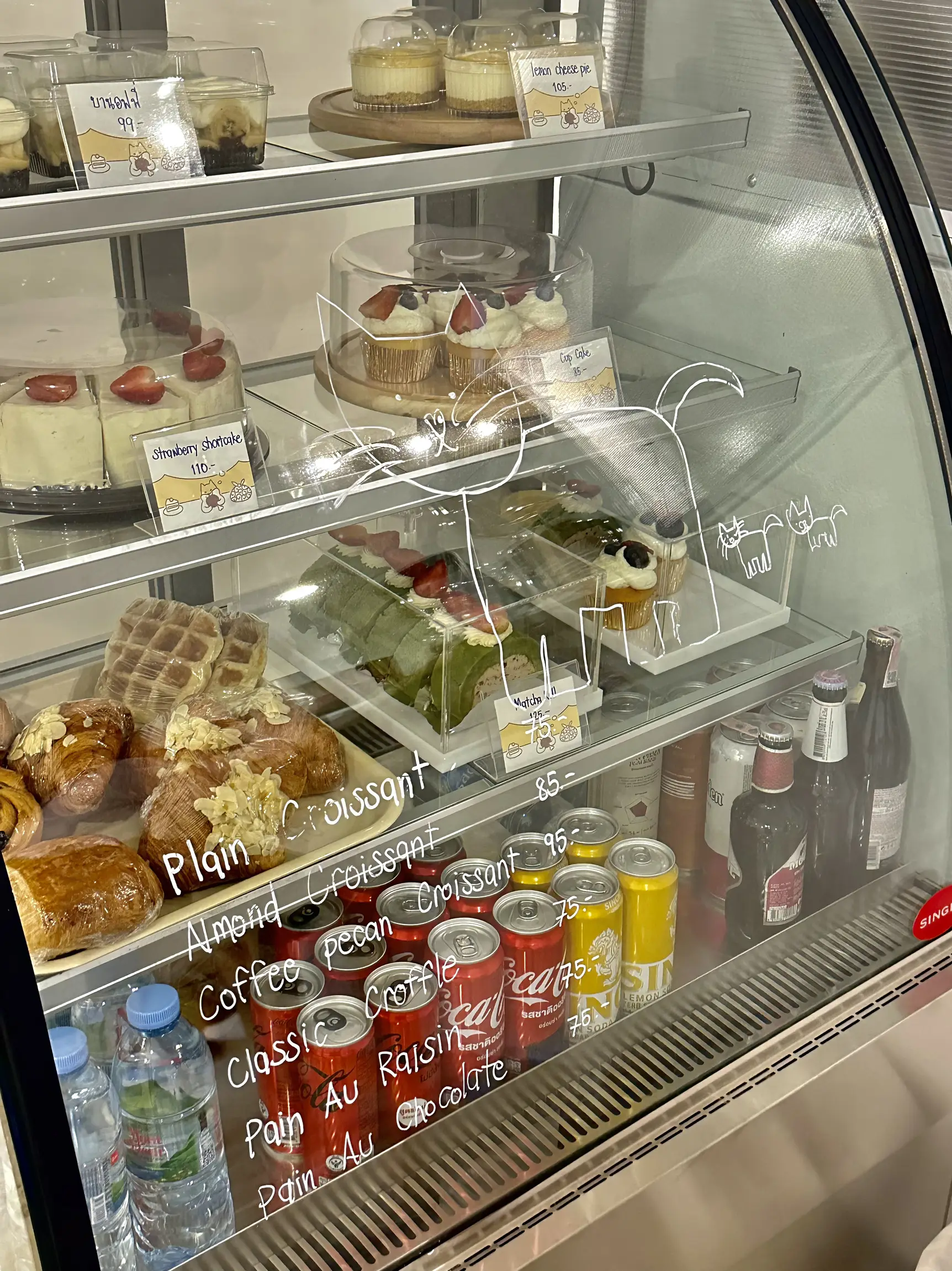 PURR cafe 🐈 | แกลเลอรีที่โพสต์โดย S ꒰ ő ꒱ D A . | Lemon8