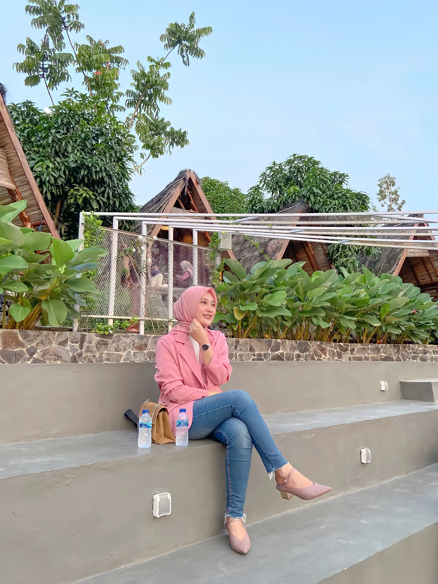 lalayeyeye memposting kontribu | Galeri diposting oleh alin | Lemon8