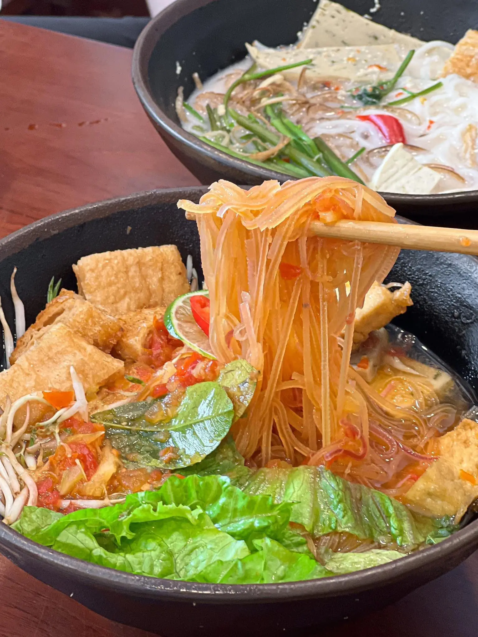 QUÁN CHAY NGON TRONG HẺM NHỎ QUẬN PHÚ NHUẬN 😋 | Bộ sưu tập do YAN Foods ...