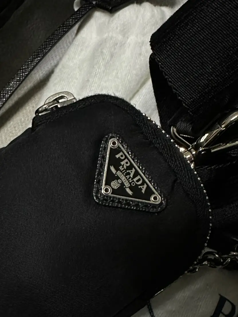 เผยความลับดู PRADA ปลอม/แท้ 1 จุดสำคัญที่ต้องสังเกตุ | แกลเลอรีที่โพสต์ ...