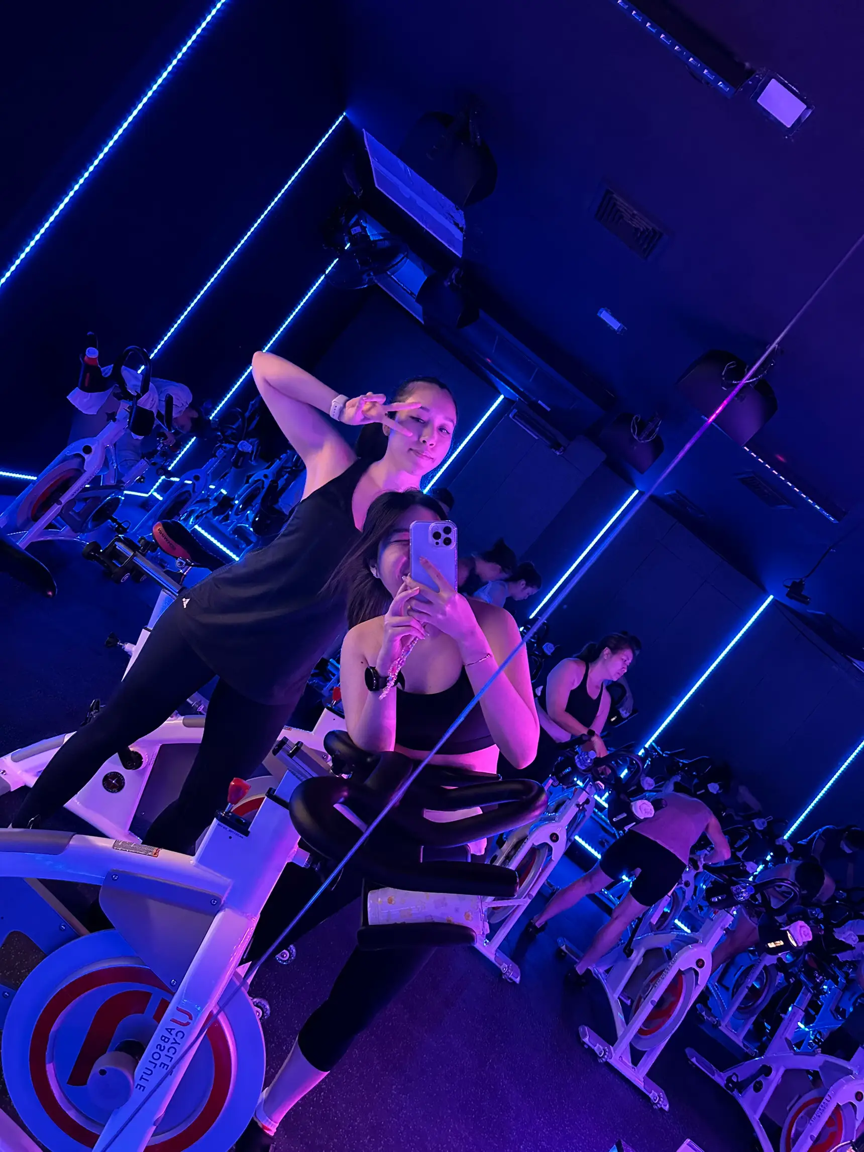 Spin class | แกลเลอรีที่โพสต์โดย HDWM | Lemon8