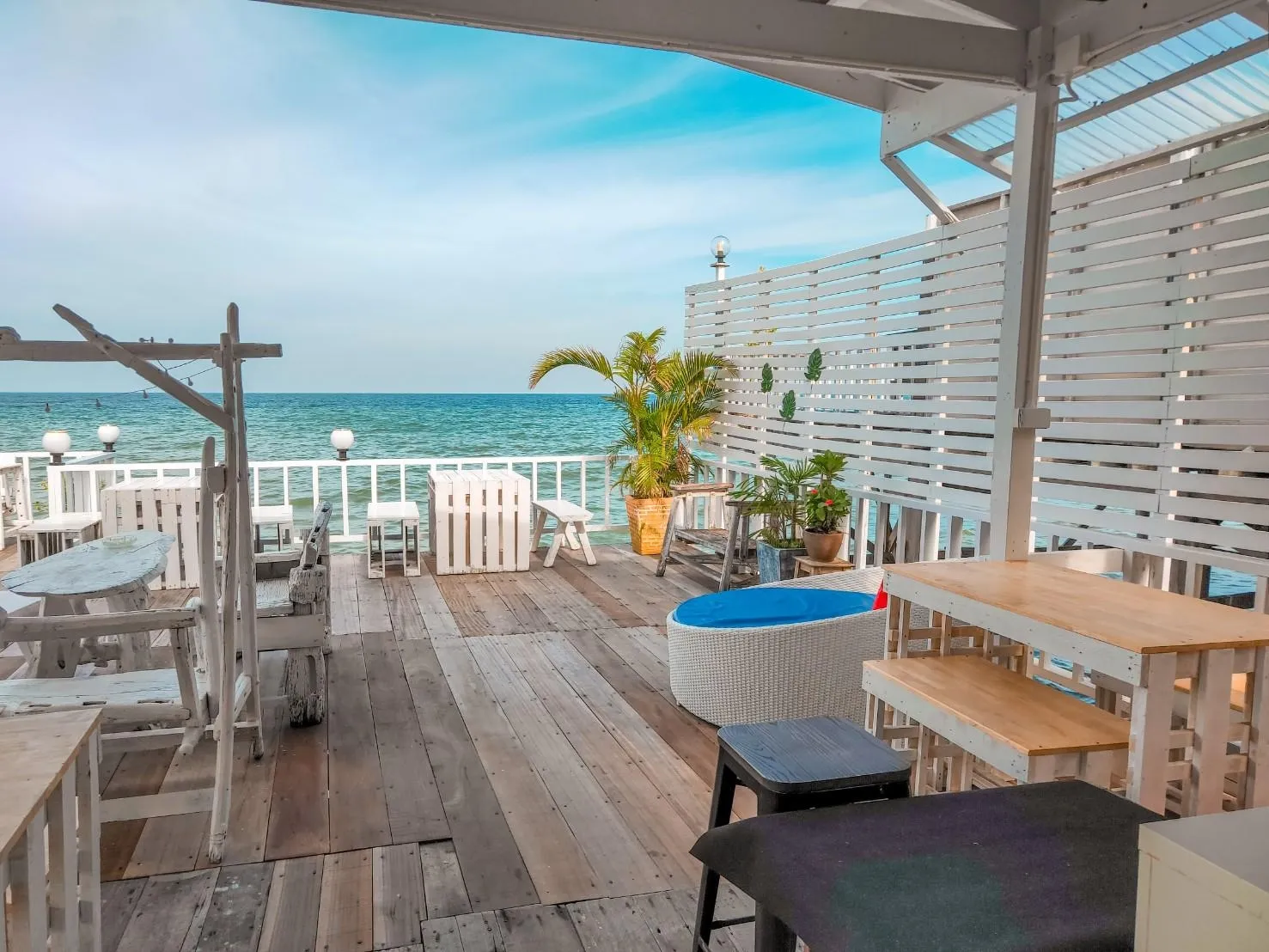 ที่พักชายหาดหัวหิน Karoon Hut23 🏝️🌅🌈 | แกลเลอรีที่โพสต์โดย Tequilapika ...