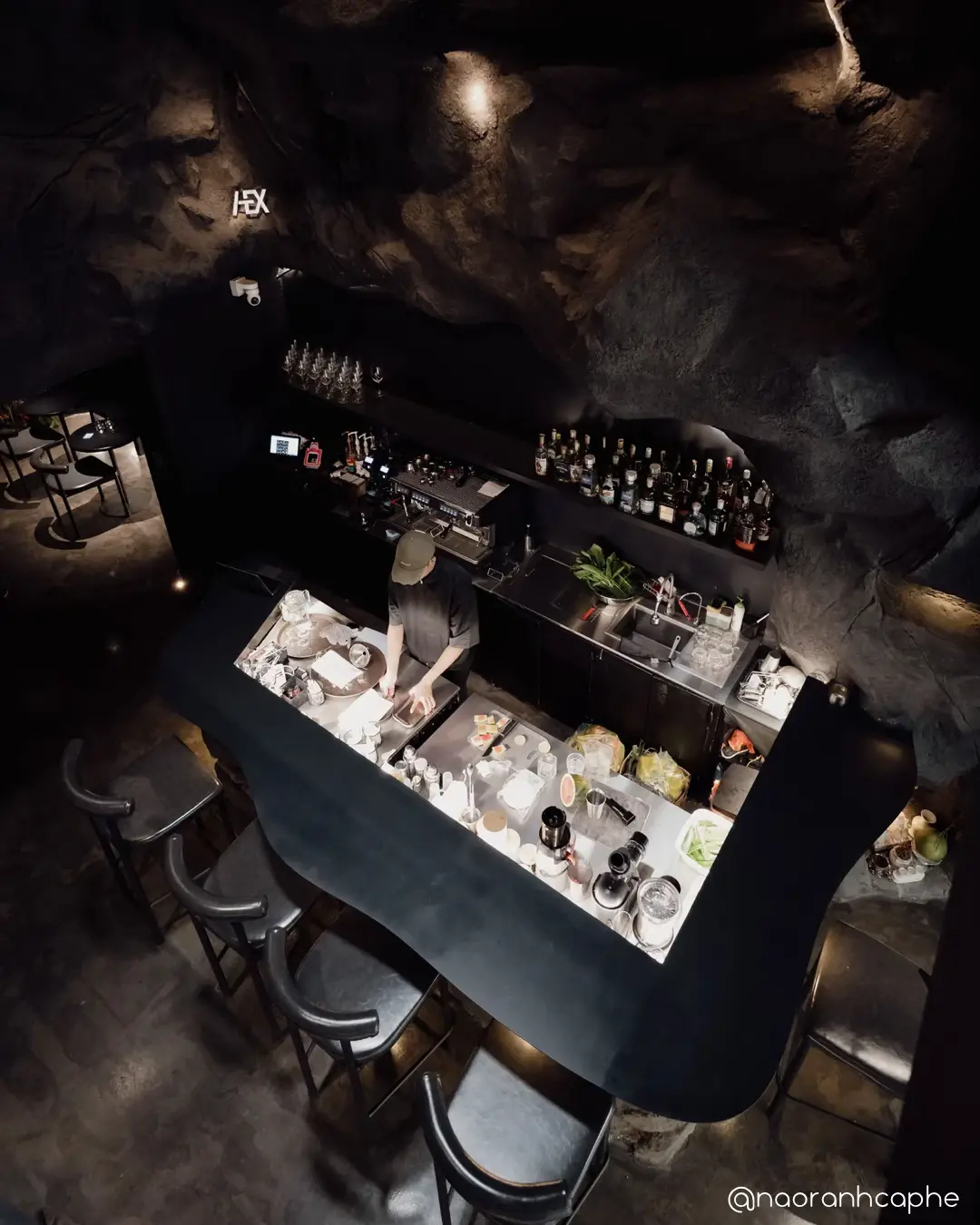 📍𝐀𝐞𝐱𝐩𝐨.𝐤𝐚𝐟𝐟𝐞𝐞 - Coffee shop hidden in a cave. | Bộ sưu tập do ...