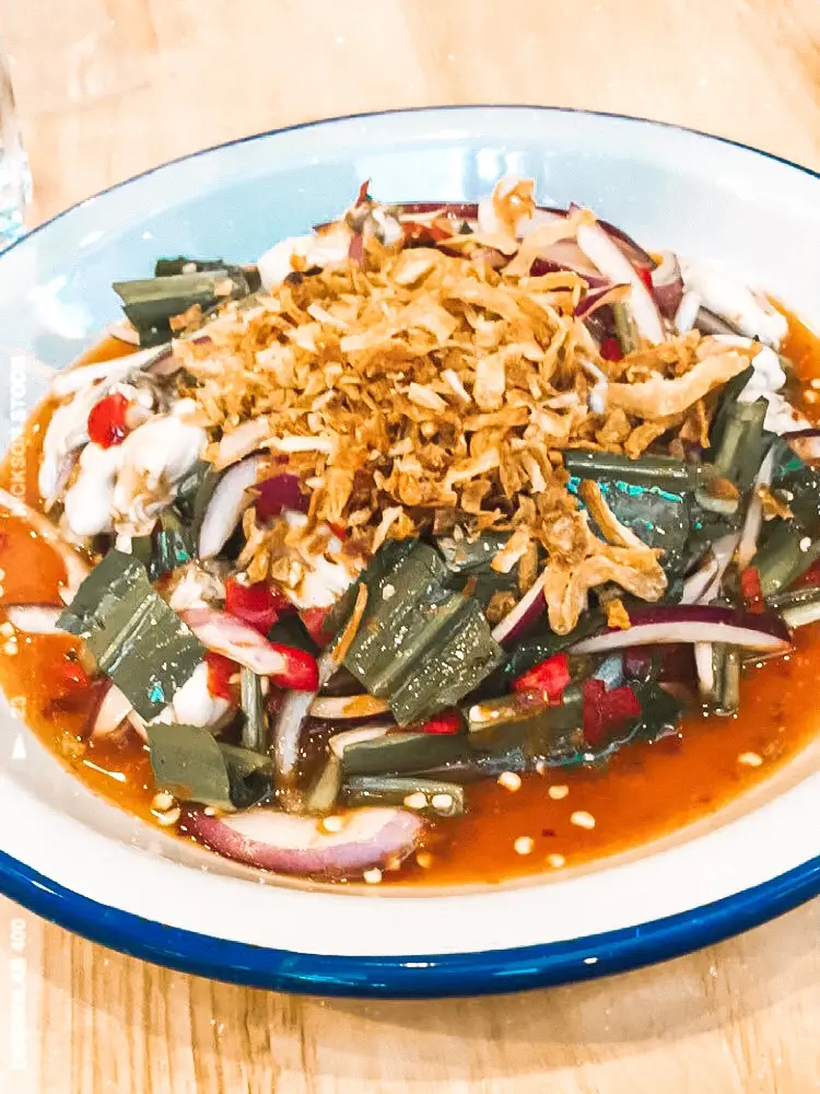 เเซ่บ พ่น ไฟ🔥 ร้านยำเจ้าเด็ดเเถวจุฬา! | แกลเลอรีที่โพสต์โดย Nookathity🍑 | Lemon8