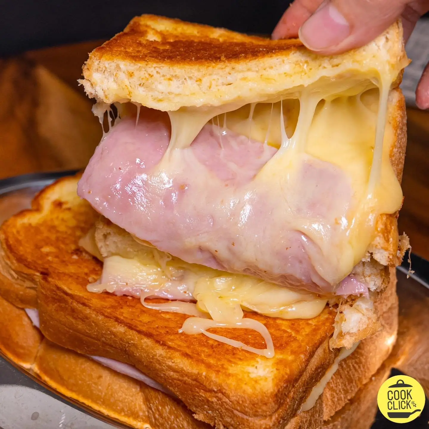 มาทำขนมปังแฮมชีสล้นๆกัน | แกลเลอรีที่โพสต์โดย @Boy CookClick | Lemon8