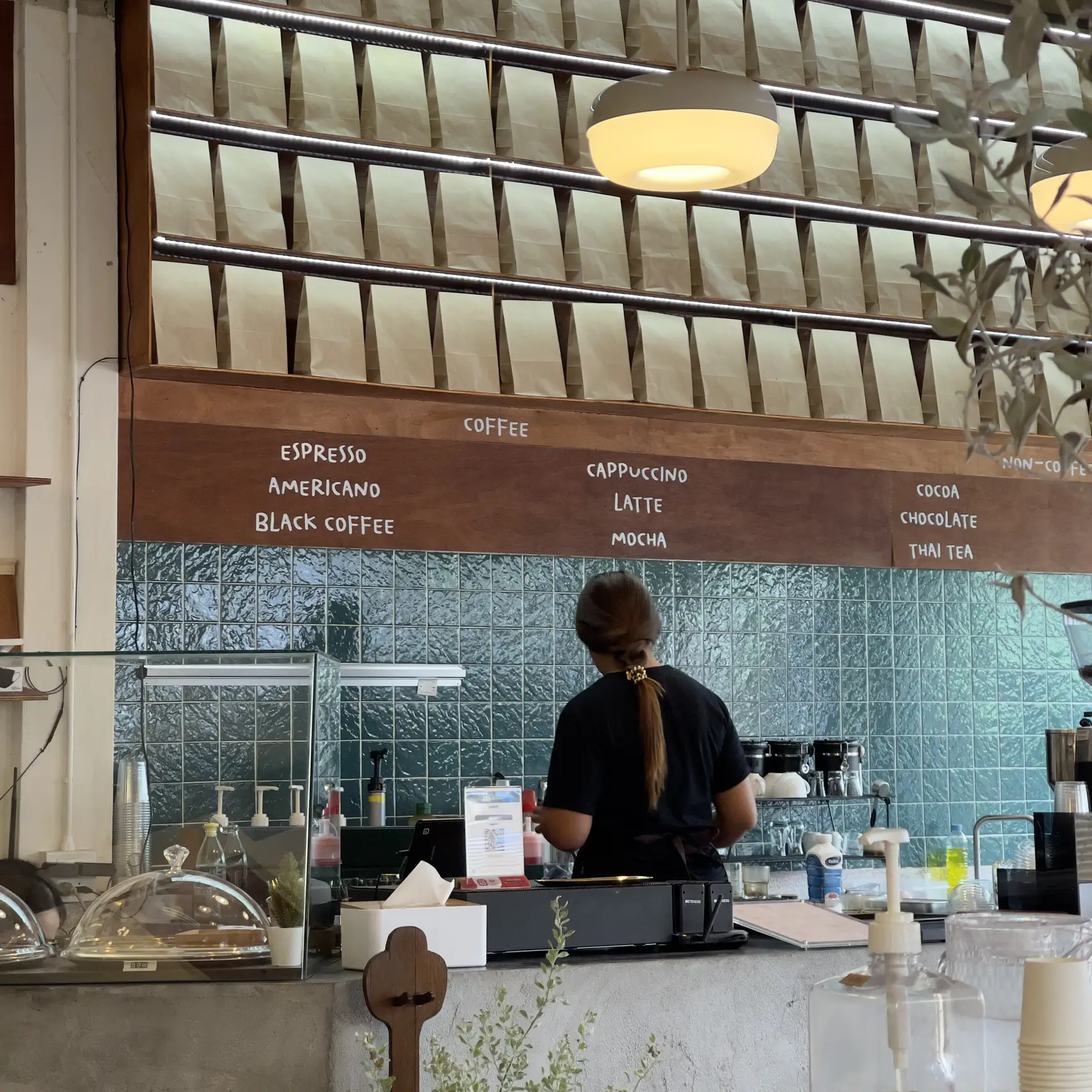 HAPPEN คาเฟ่นครสวรรค์ | แกลเลอรีที่โพสต์โดย our time | Lemon8