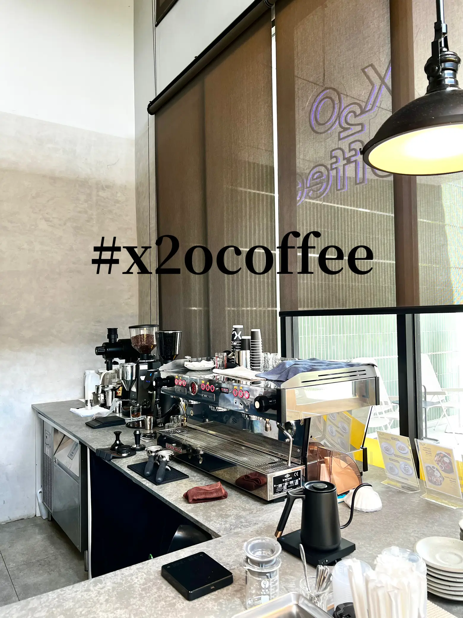 คาเฟ่ติด BTS คูคต #x2ocoffee | แกลเลอรีที่โพสต์โดย Fern Pornsuda | Lemon8