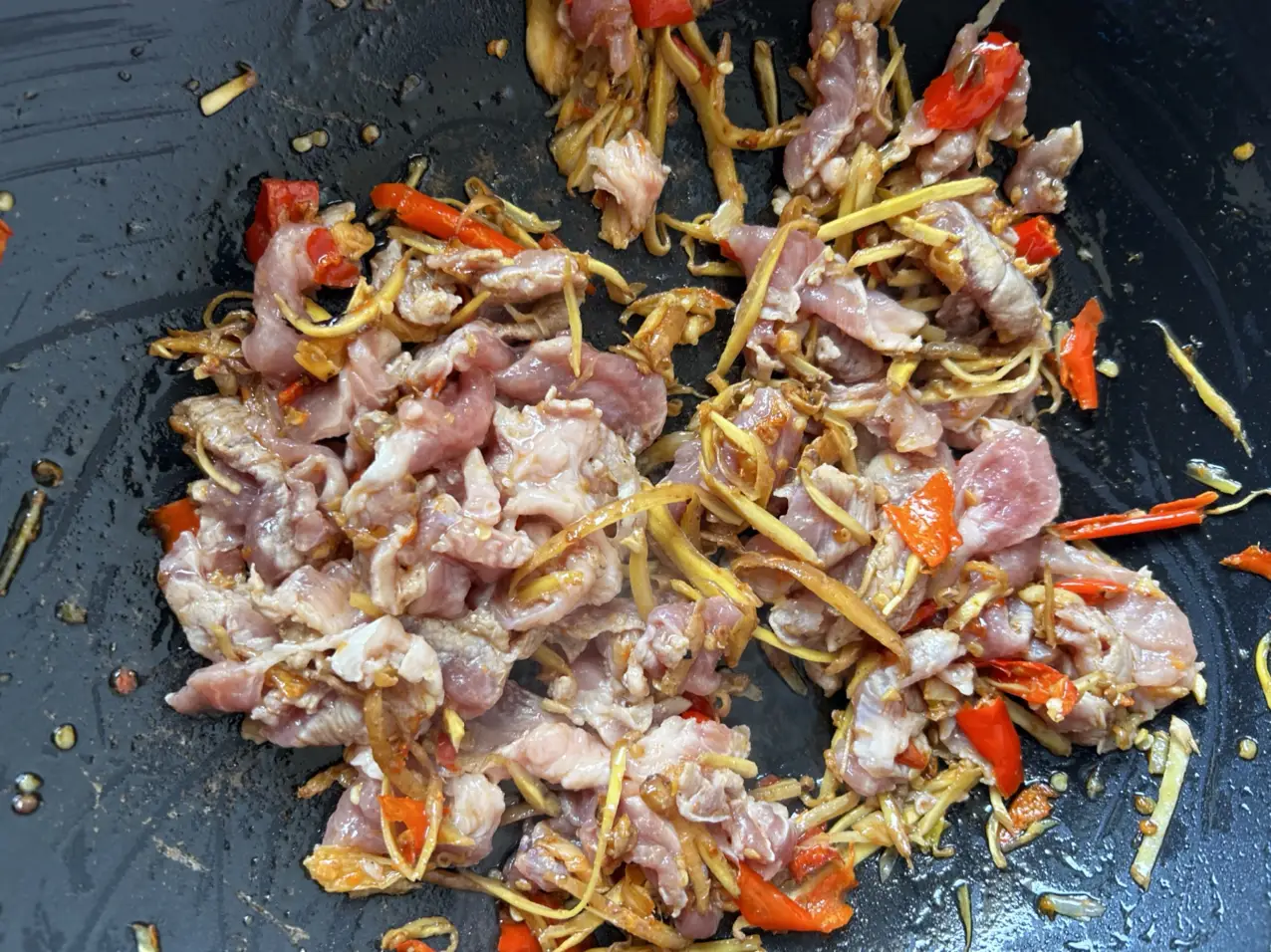 ผัดฉ่าหมู | แกลเลอรีที่โพสต์โดย Mek.spd | Lemon8