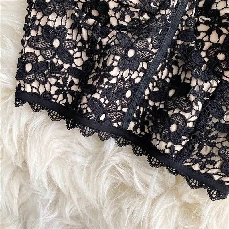 Fashion lace bra, but chain. Front bow dressing. Luxury job. | Gallery posted by noonan | Lemon8