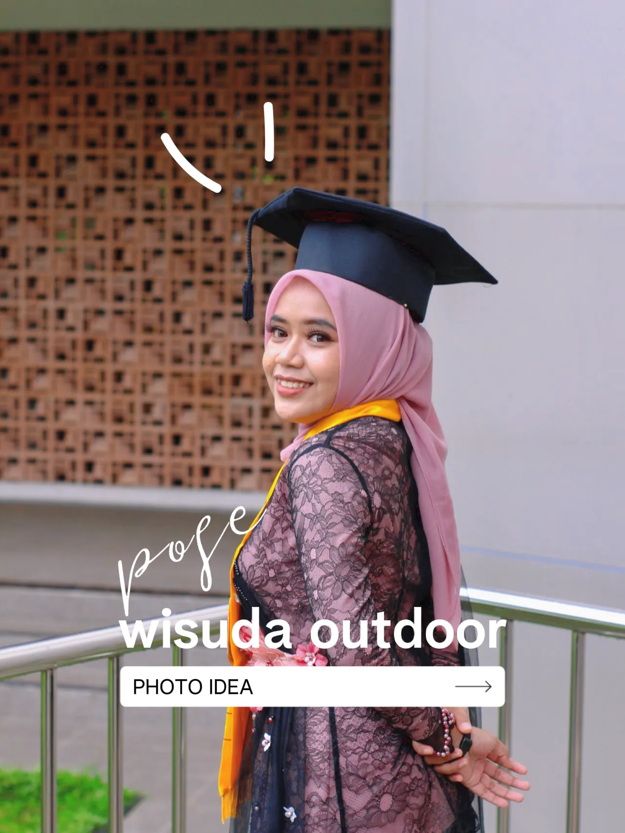 foto wisuda outdoor ideas | Galeri diposting oleh antikabeiha | Lemon8