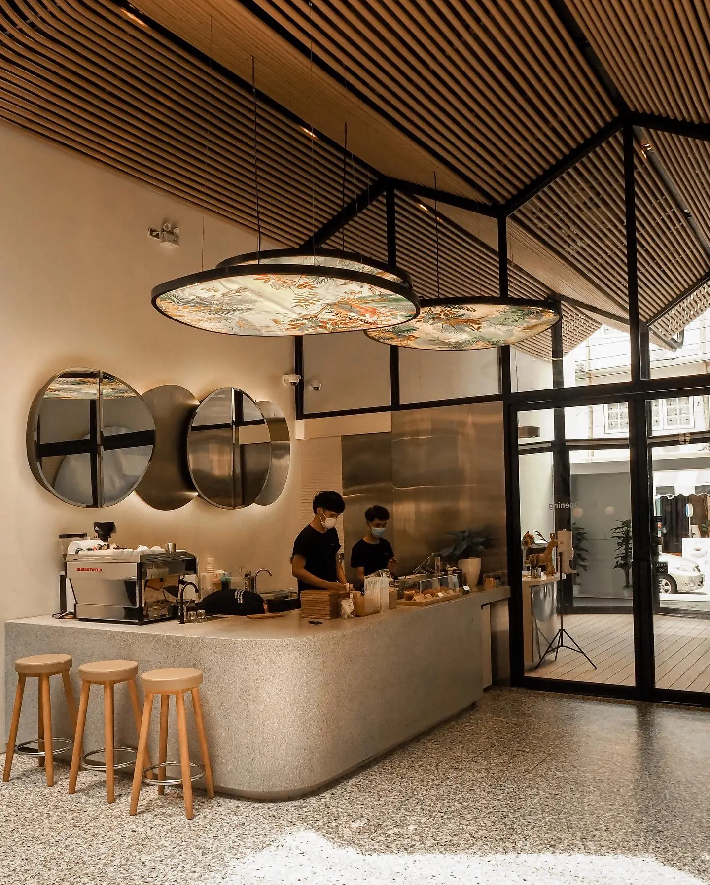 Bite and Bond คาเฟ่ แถวเสาชิงช้า เขตพระนคร | แกลเลอรีที่โพสต์โดย ...