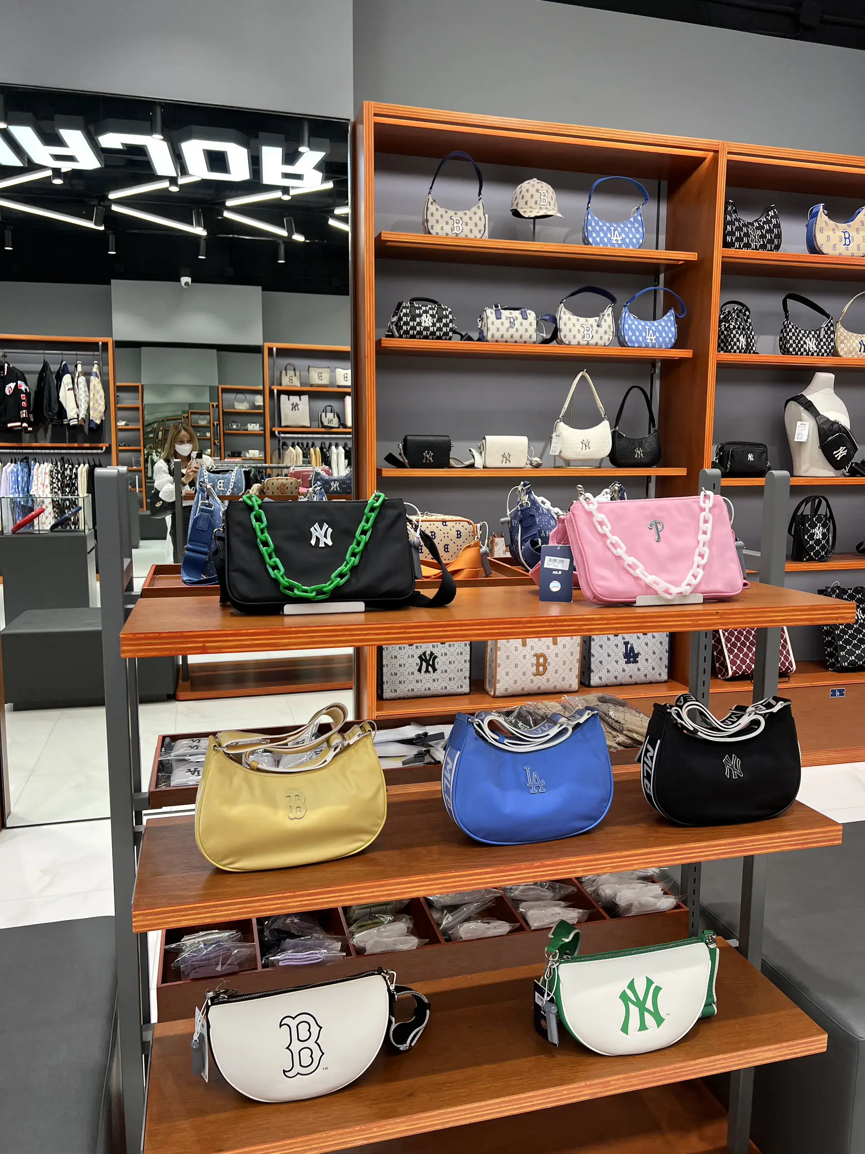 20 ไอเดียยอดนิยมเกี่ยวกับ รองเท้าmlb รุ่นไหนฮิตสุด ในปี 2024