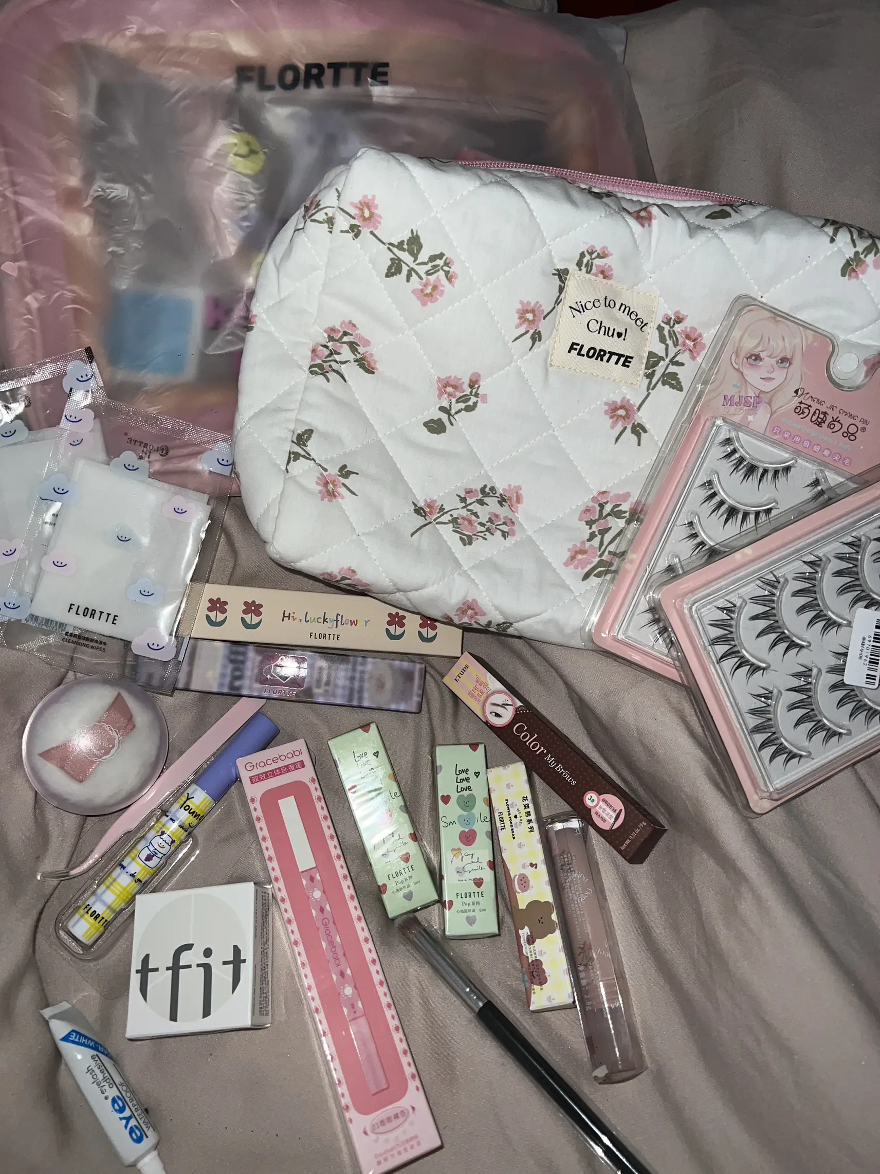PRETTY TAOBAO MAKE UP HAUL 🎀💖 | แกลเลอรีที่โพสต์โดย heyramecia | Lemon8