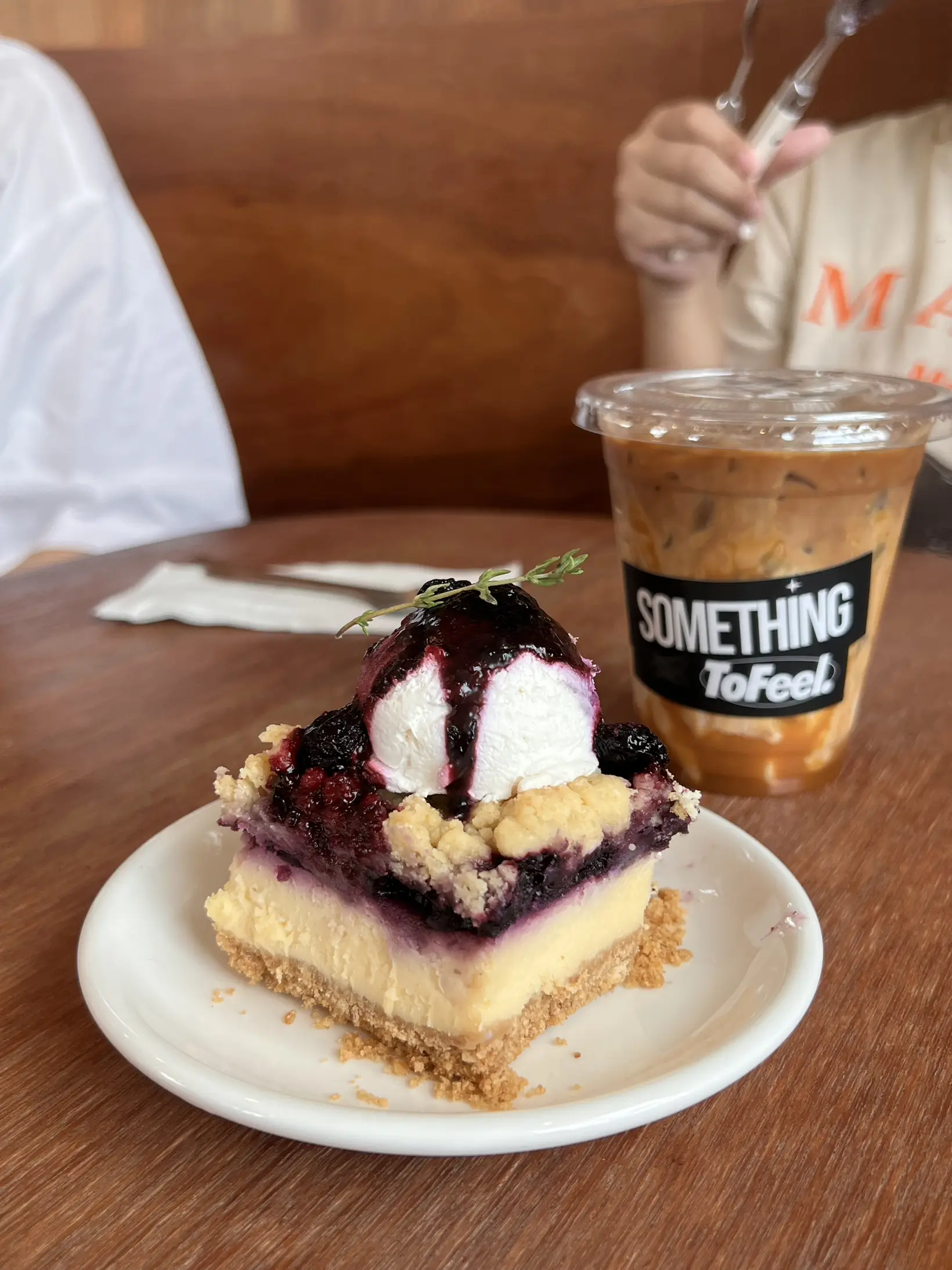 ☕️Something to feel cafe หัวหินที่ต้องแวะ🌴 | แกลเลอรีที่โพสต์โดย ...